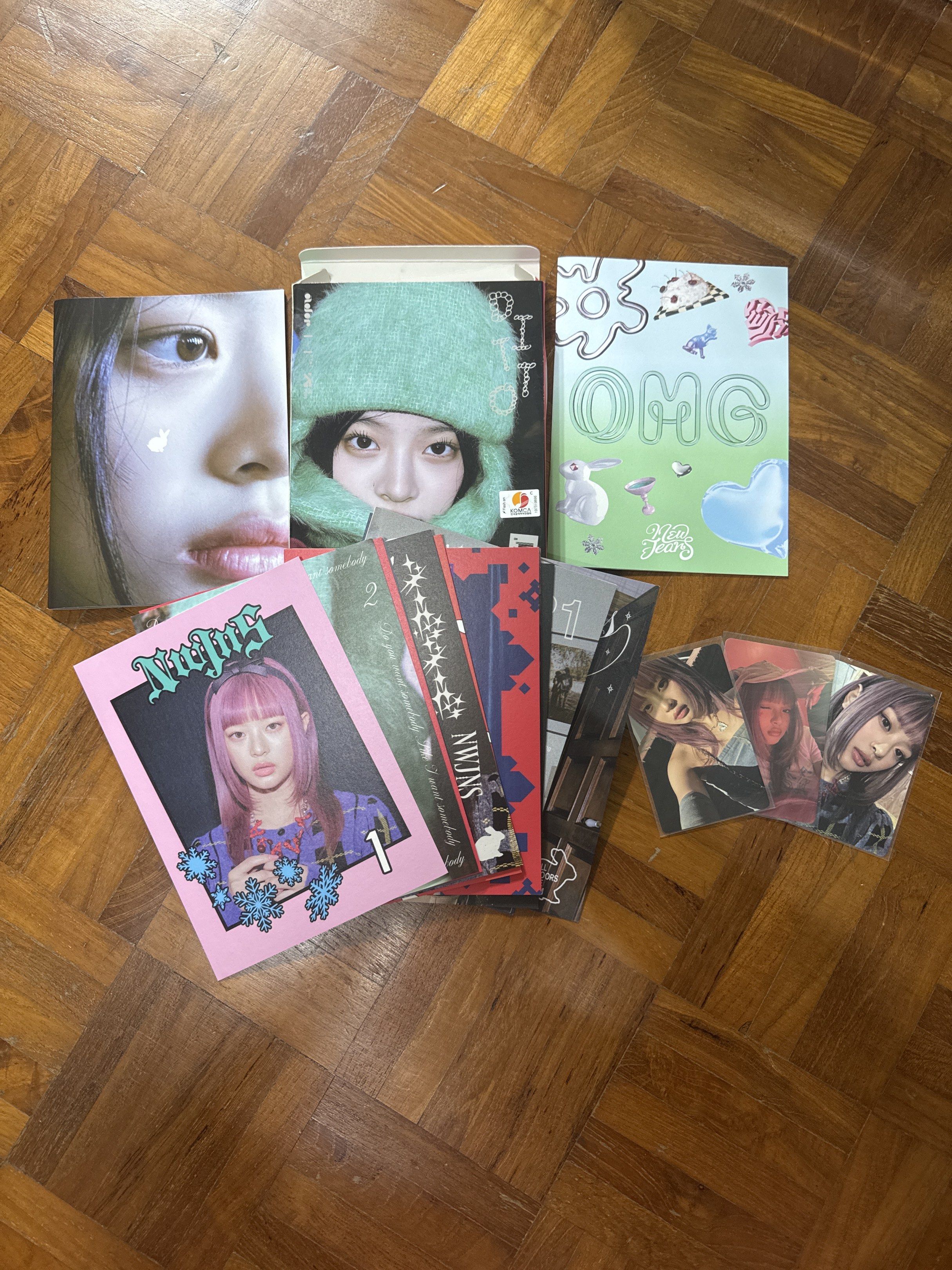 NewJeans omg ditto hanni album and pc photocard unsealed with ...