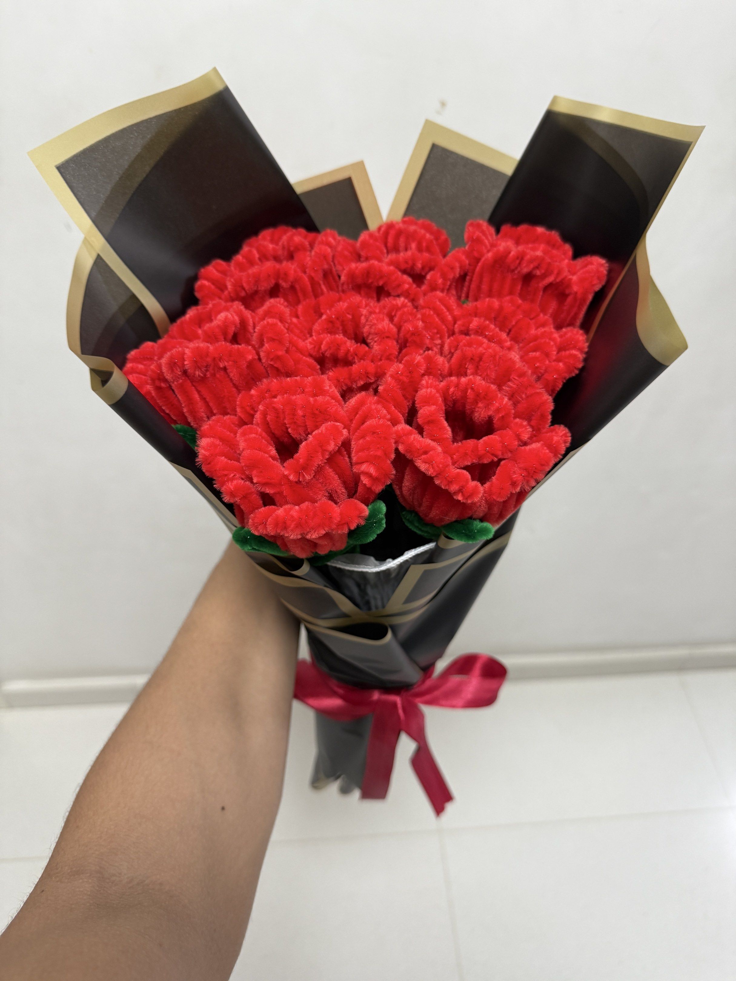Pipe cleaner 8 Red Roses Bouquet, Hobbies & Toys, Flowers & Bouquets on ...