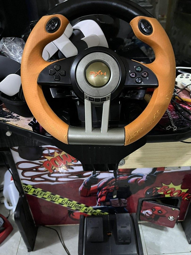Pxn v3 pro steering wheel in very good condition may scratch lang sa ...