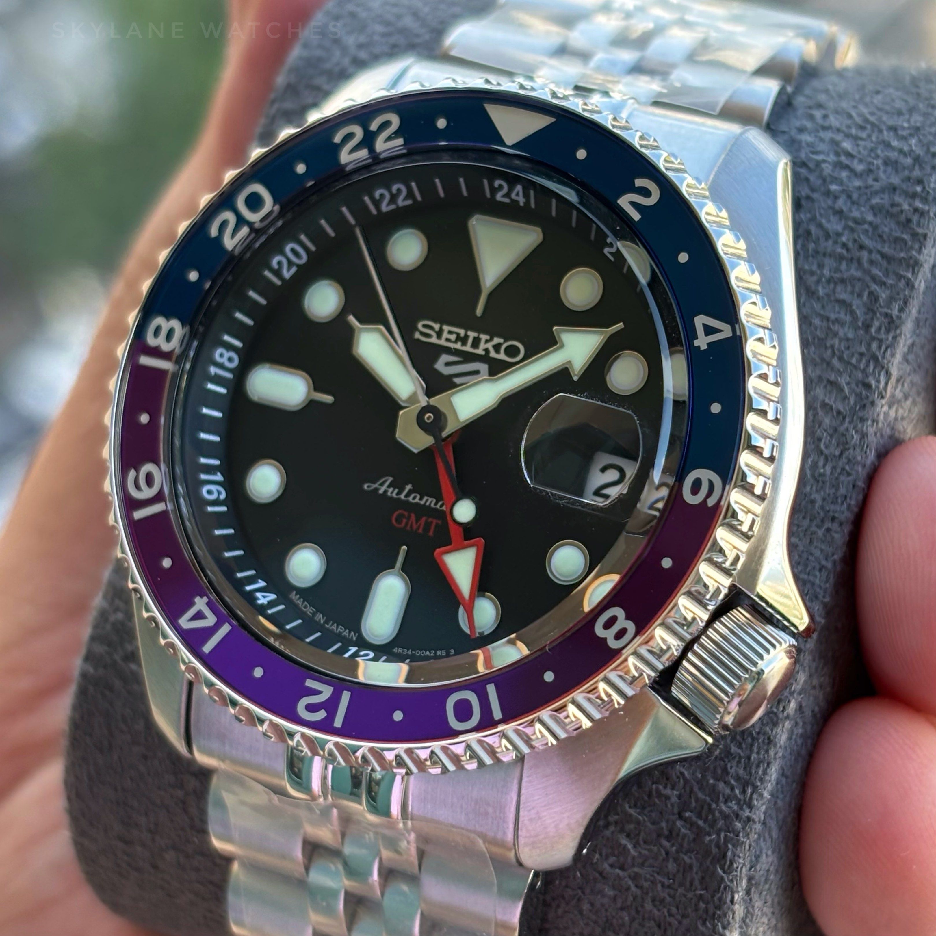 Seiko SBSC021 GMT “Joker”, Men's Fashion, Watches & Accessories ...