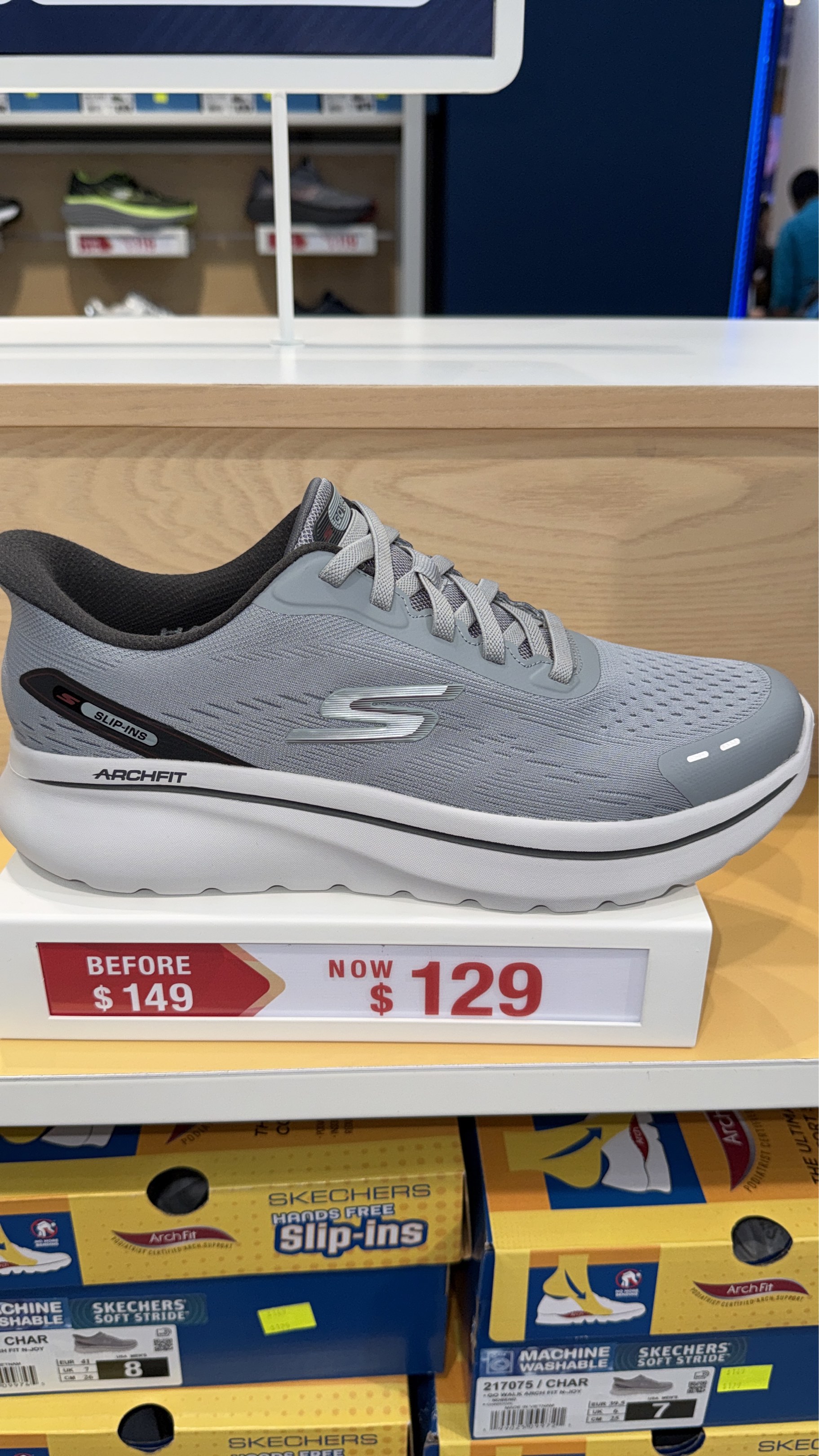 Skechers Arch Fit Slip-ins - New with Tags, Men's Fashion, Footwear ...