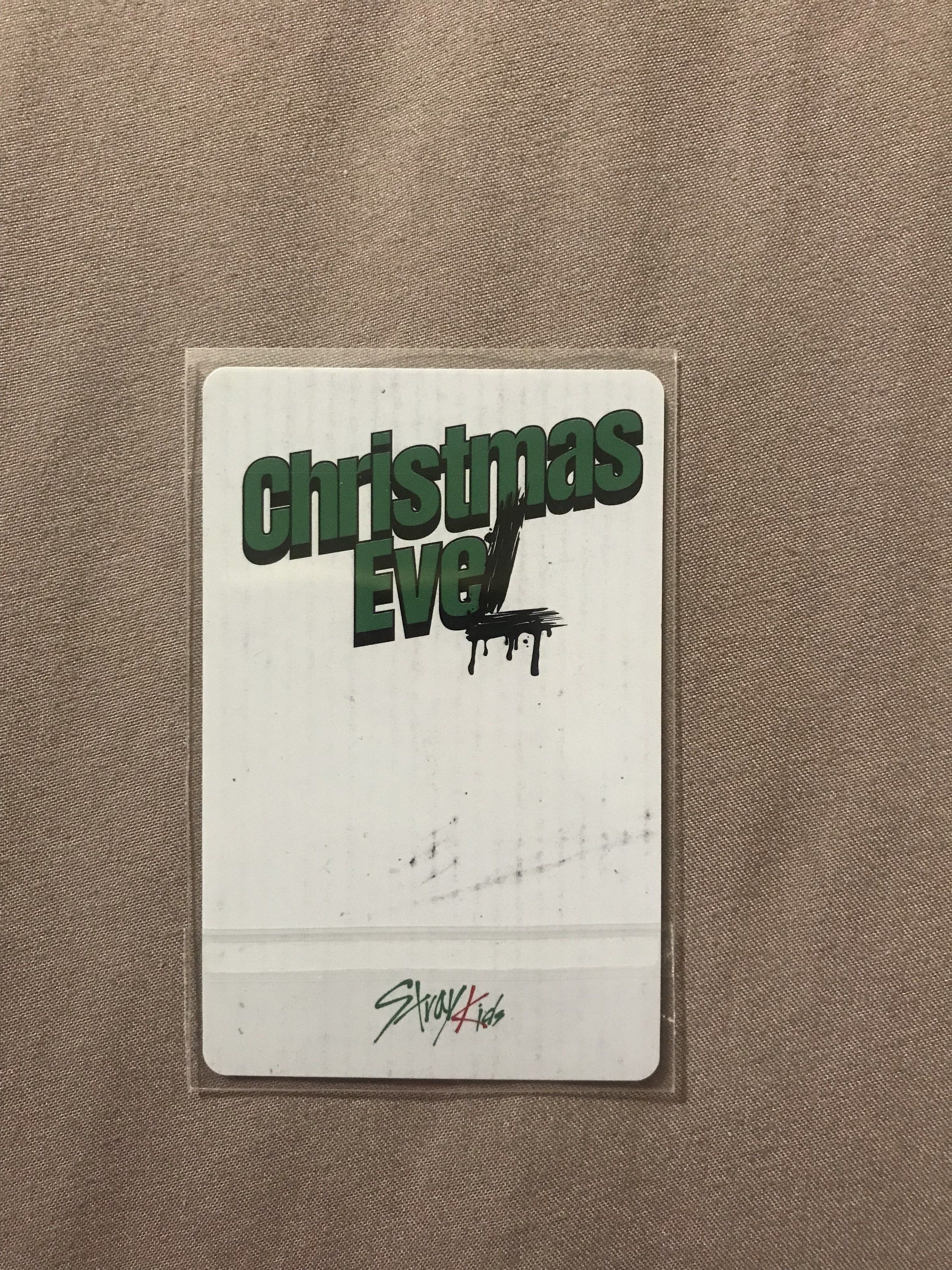 STRAY KIDS LEE KNOW CHRISTMAS EVEL PHOTOCARD, Hobbies & Toys ...