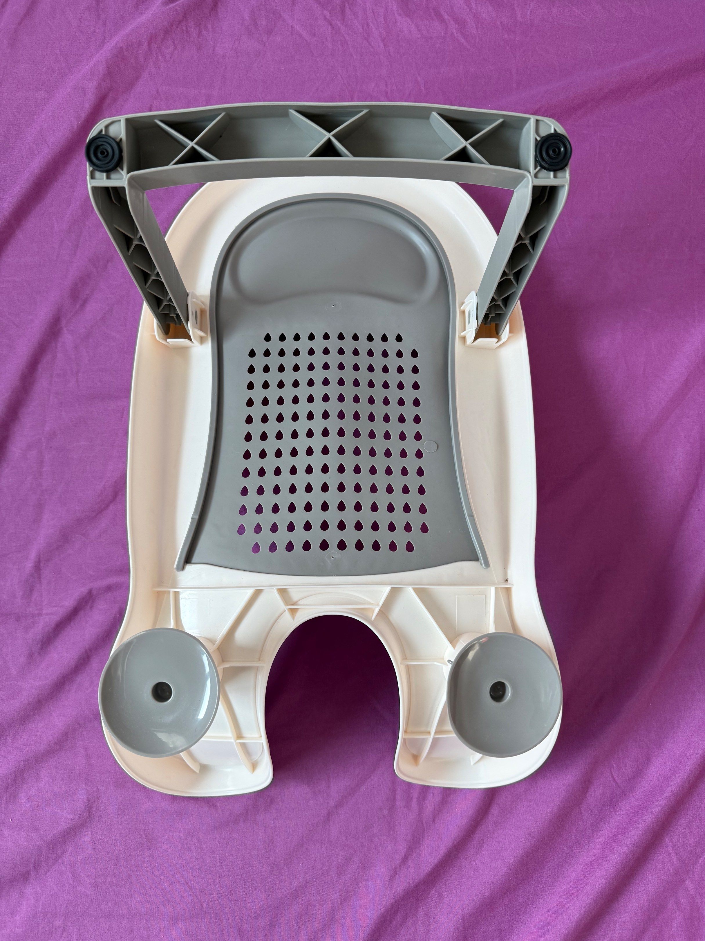 Tiktok Baby Bath Seat, Babies & Kids, Bathing & Changing, Bathtub ...