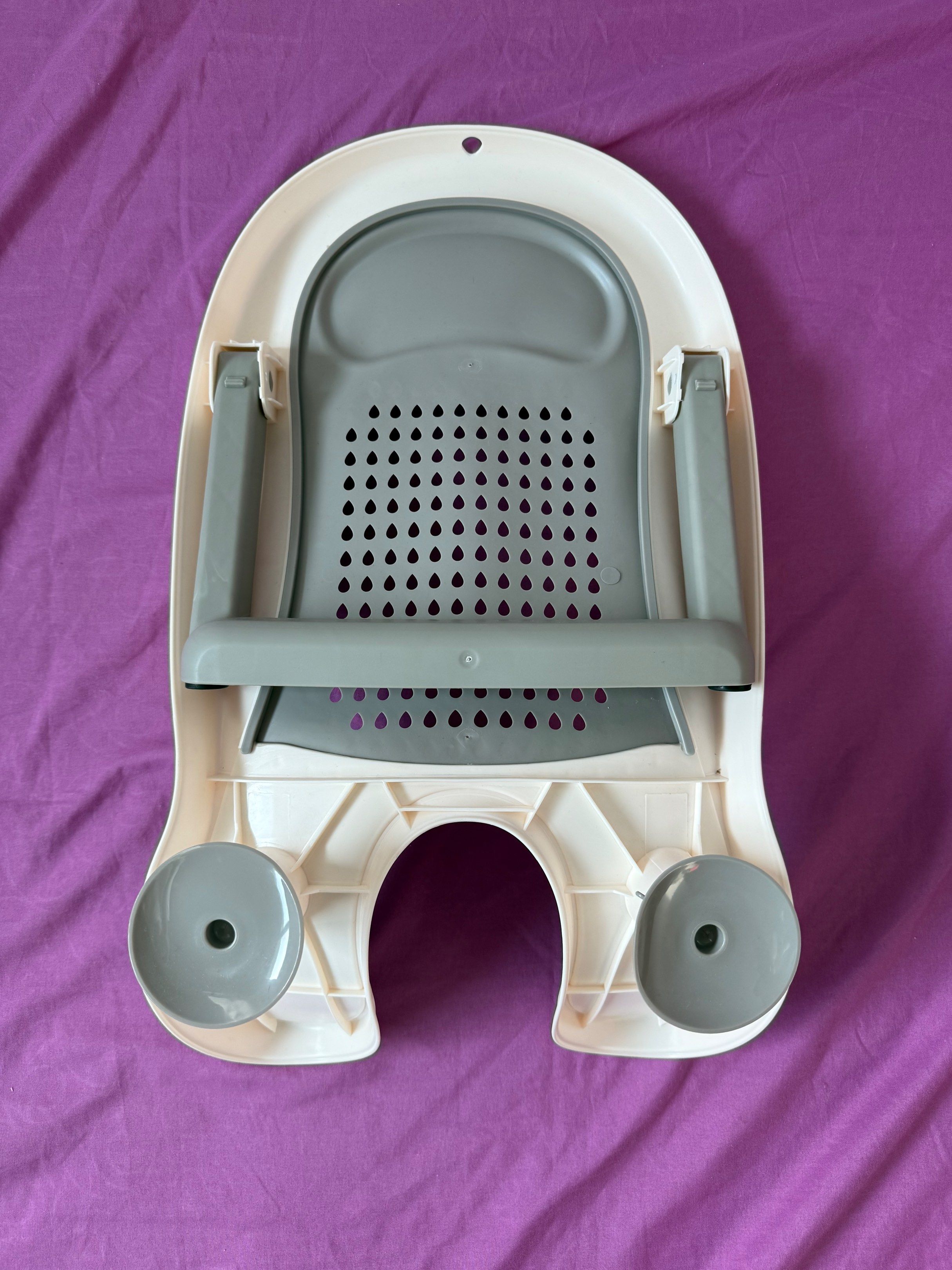 Tiktok Baby Bath Seat, Babies & Kids, Bathing & Changing, Bathtub ...