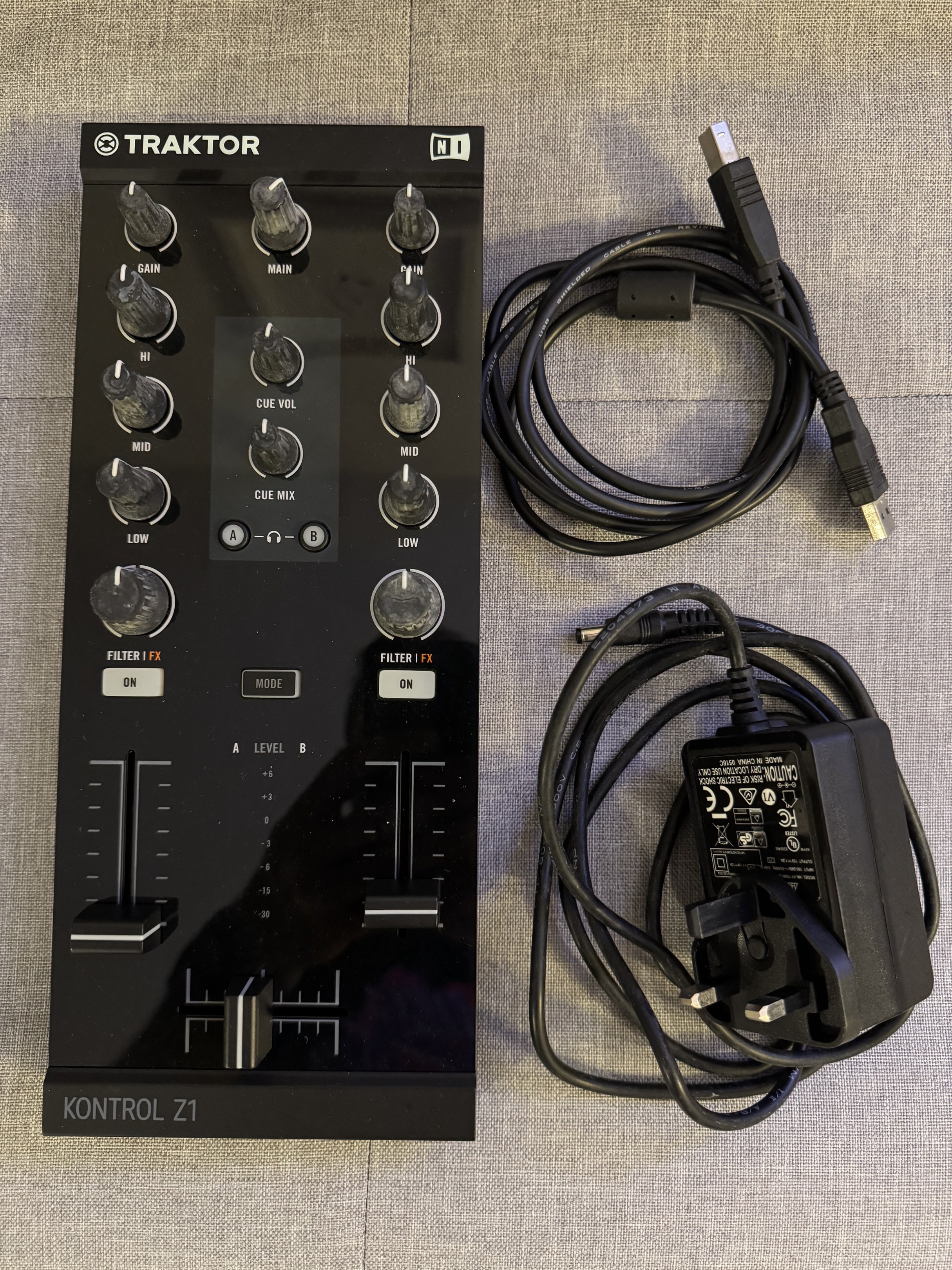Traktor Kontrol Z1 DJ Mixer, Audio, Other Audio Equipment on Carousell