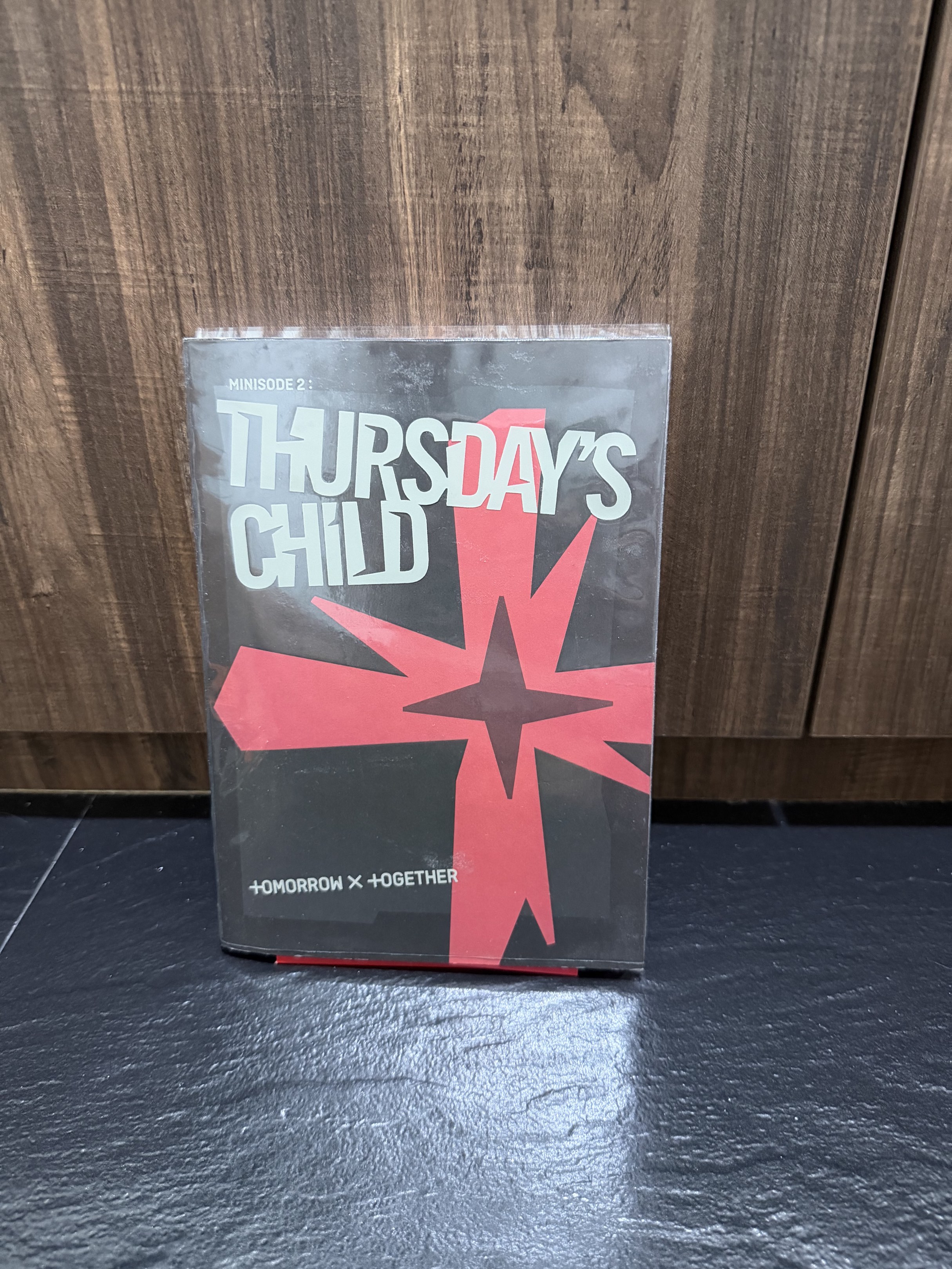 TXT Thursday's Child Album, Hobbies & Toys, Memorabilia & Collectibles ...