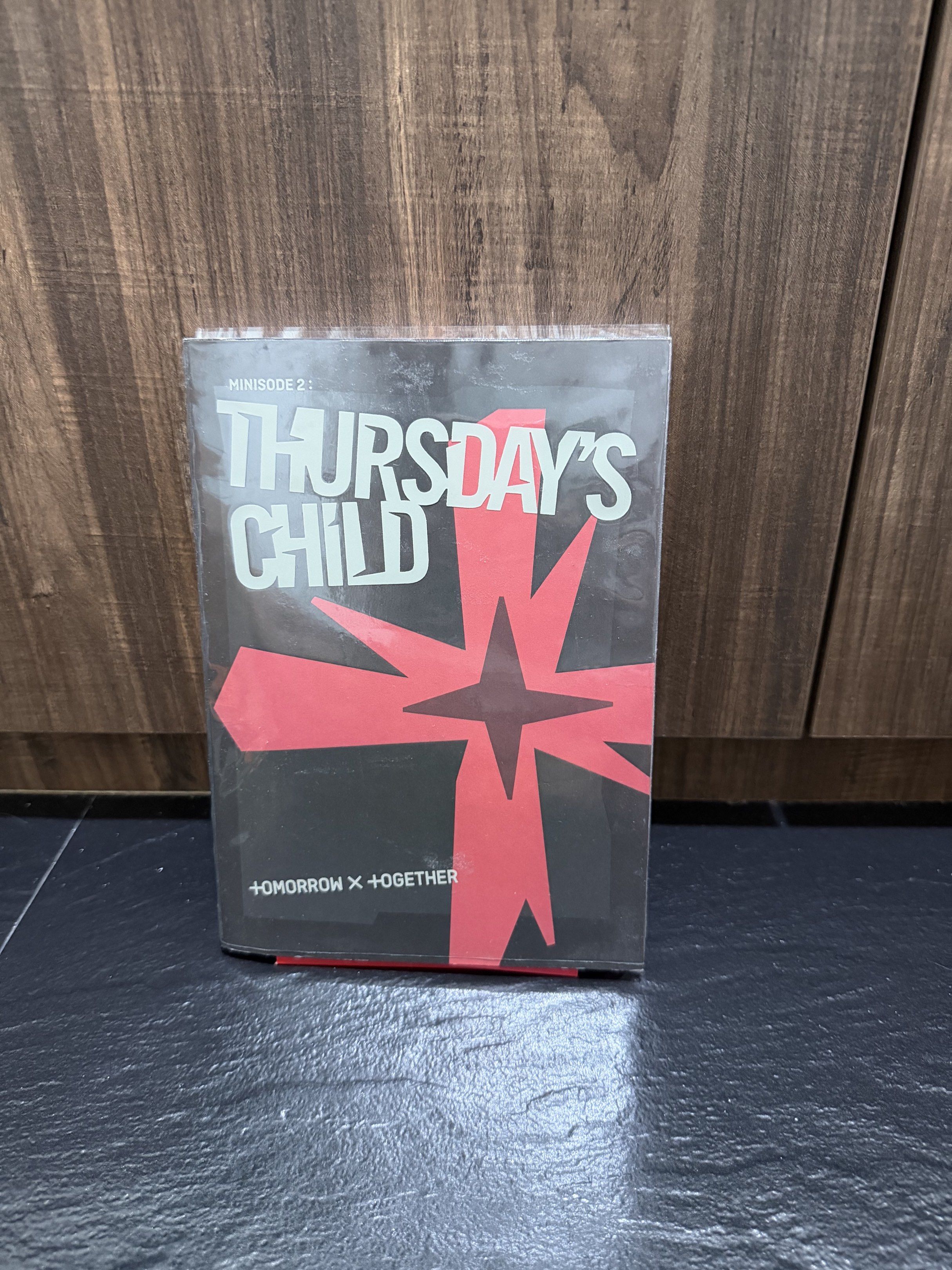 TXT Thursday's Child Album, Hobbies & Toys, Memorabilia & Collectibles ...