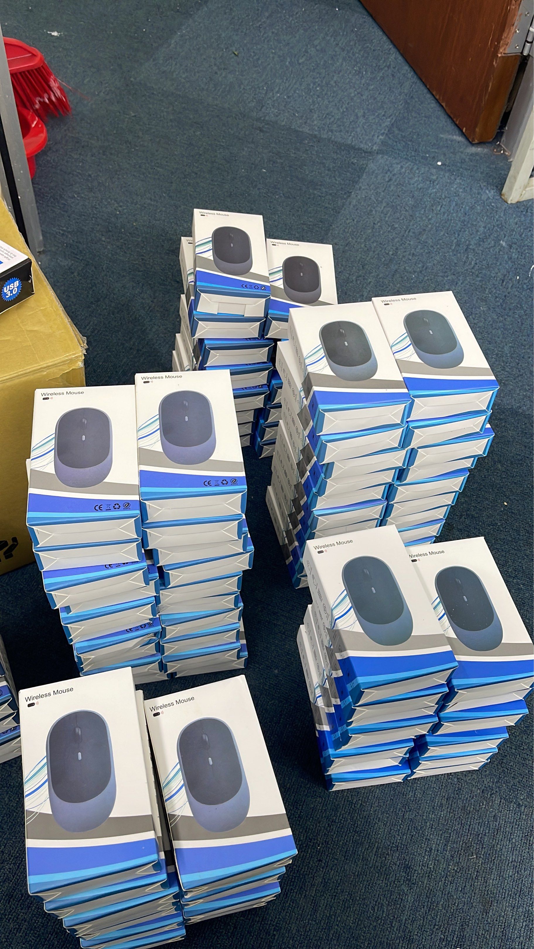 Wireless Mouse USB + Bluetooth connection Rechargeable inbuilt battery ...