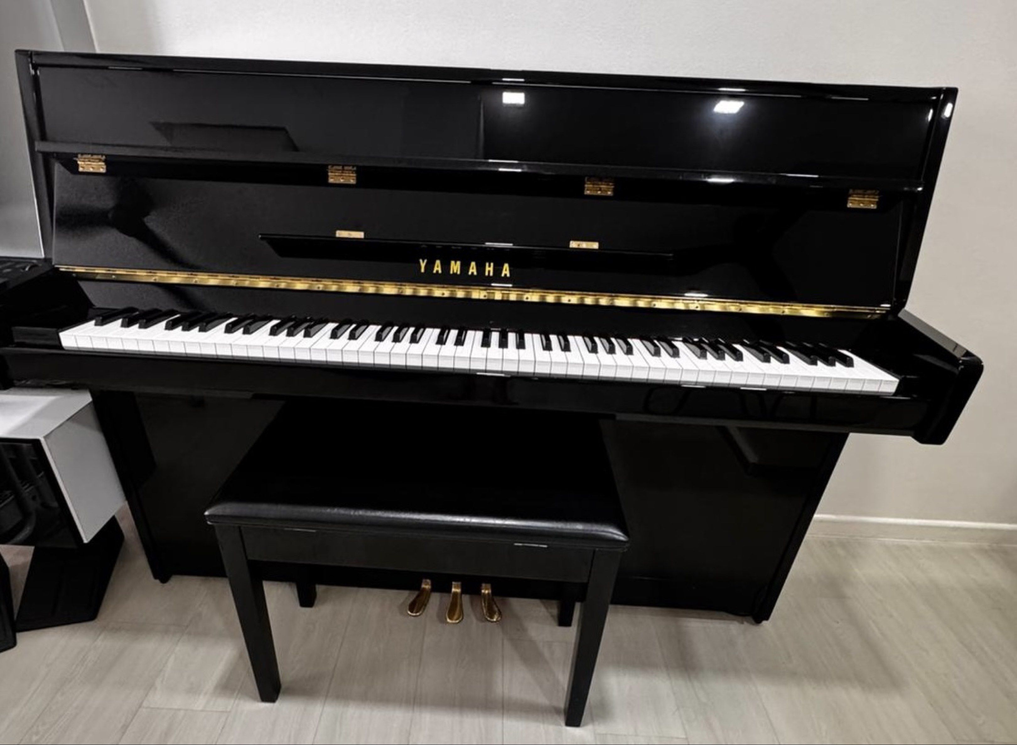 Yamaha JU109 PE Upright Piano, Hobbies & Toys, Musical Instruments on ...