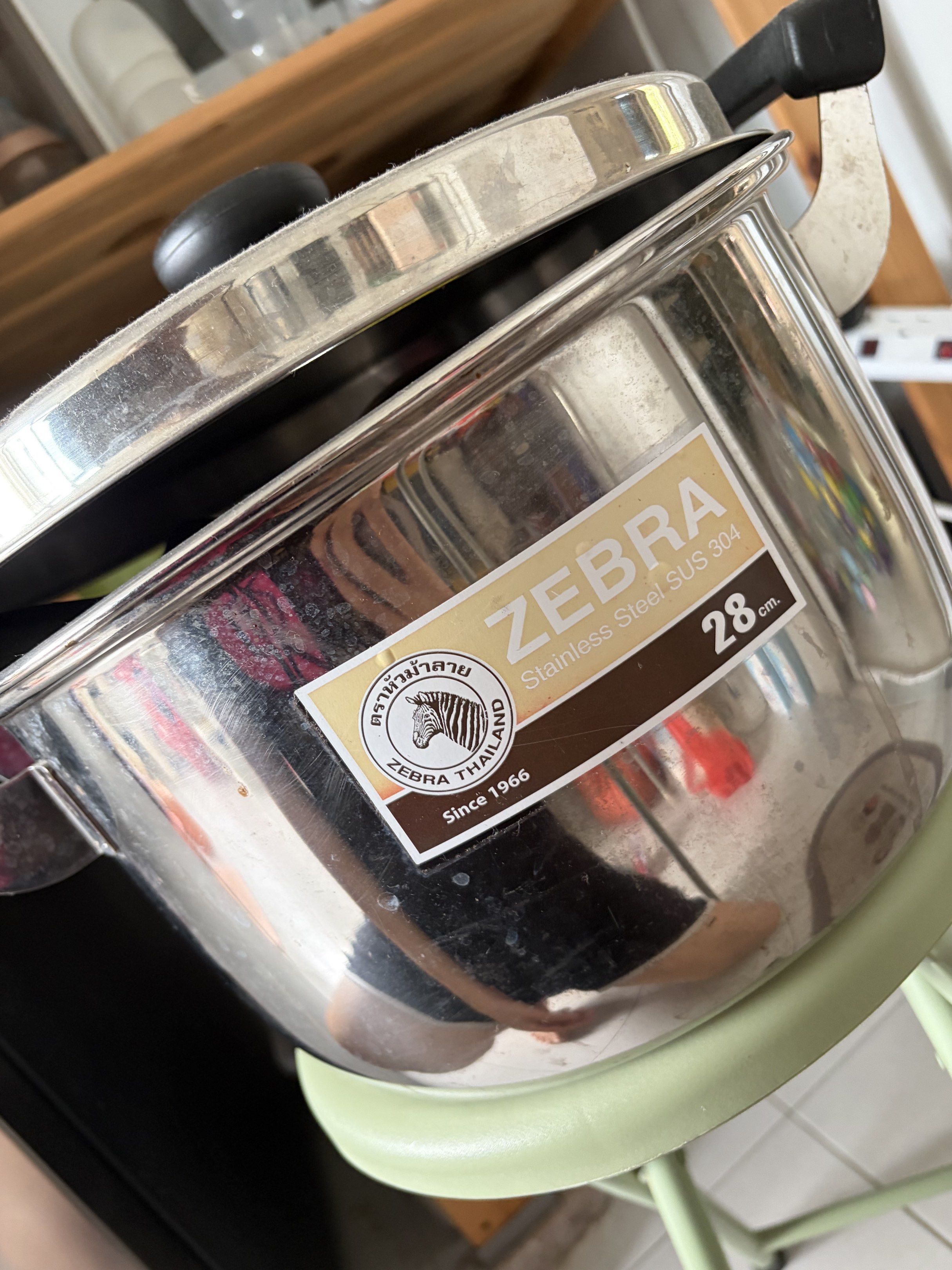 Zebra Stainless Steel Pot with Lid - 28cm, Furniture & Home Living ...