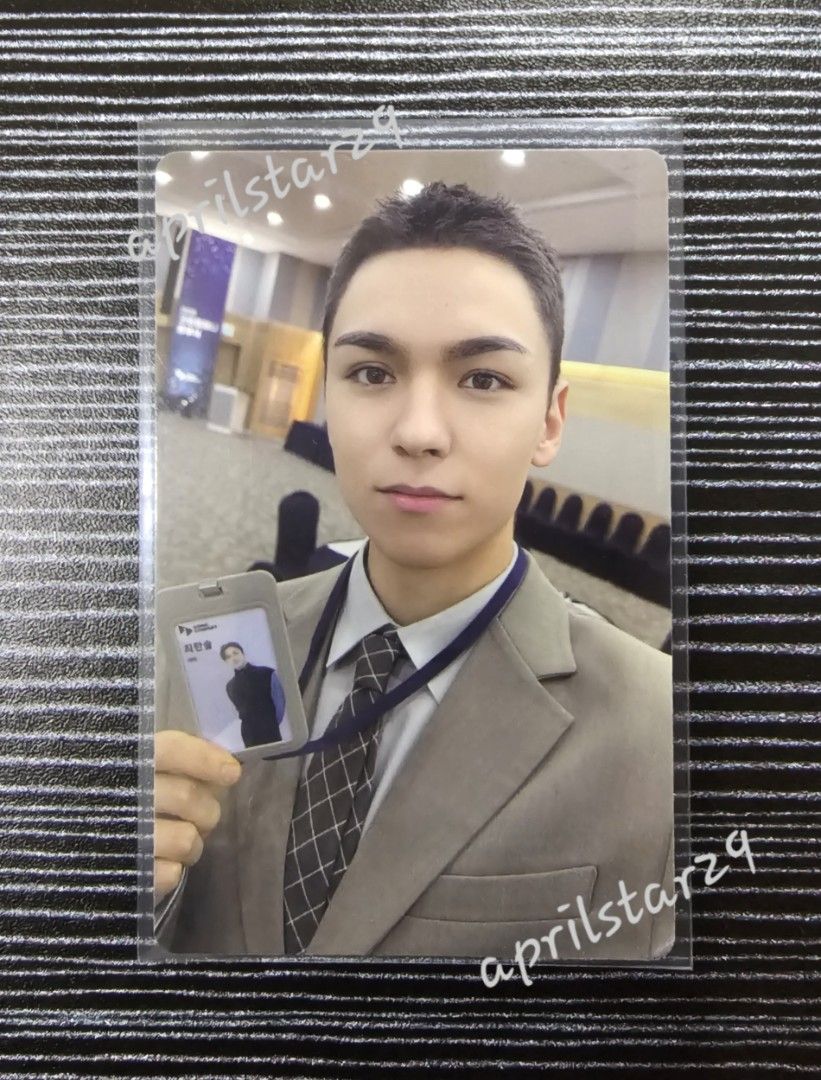 2025 SEVENTEEN 9TH FAN MEETING VERNON PHOTOCARD PC, Hobbies & Toys ...