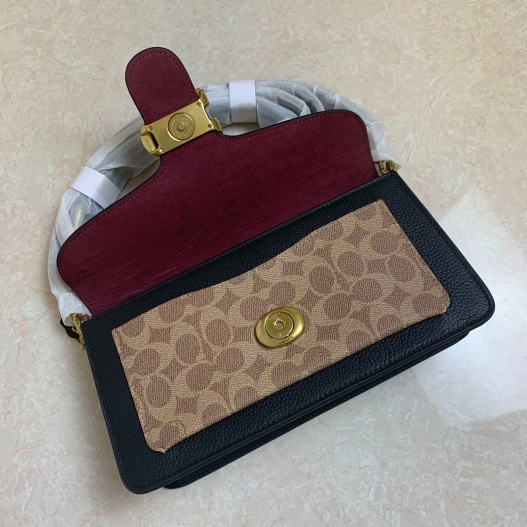 💯全新 💜 C“OA“CH“-79337酒神包 Tabby系列 包包, 名牌, 手袋及銀包 - Carousell