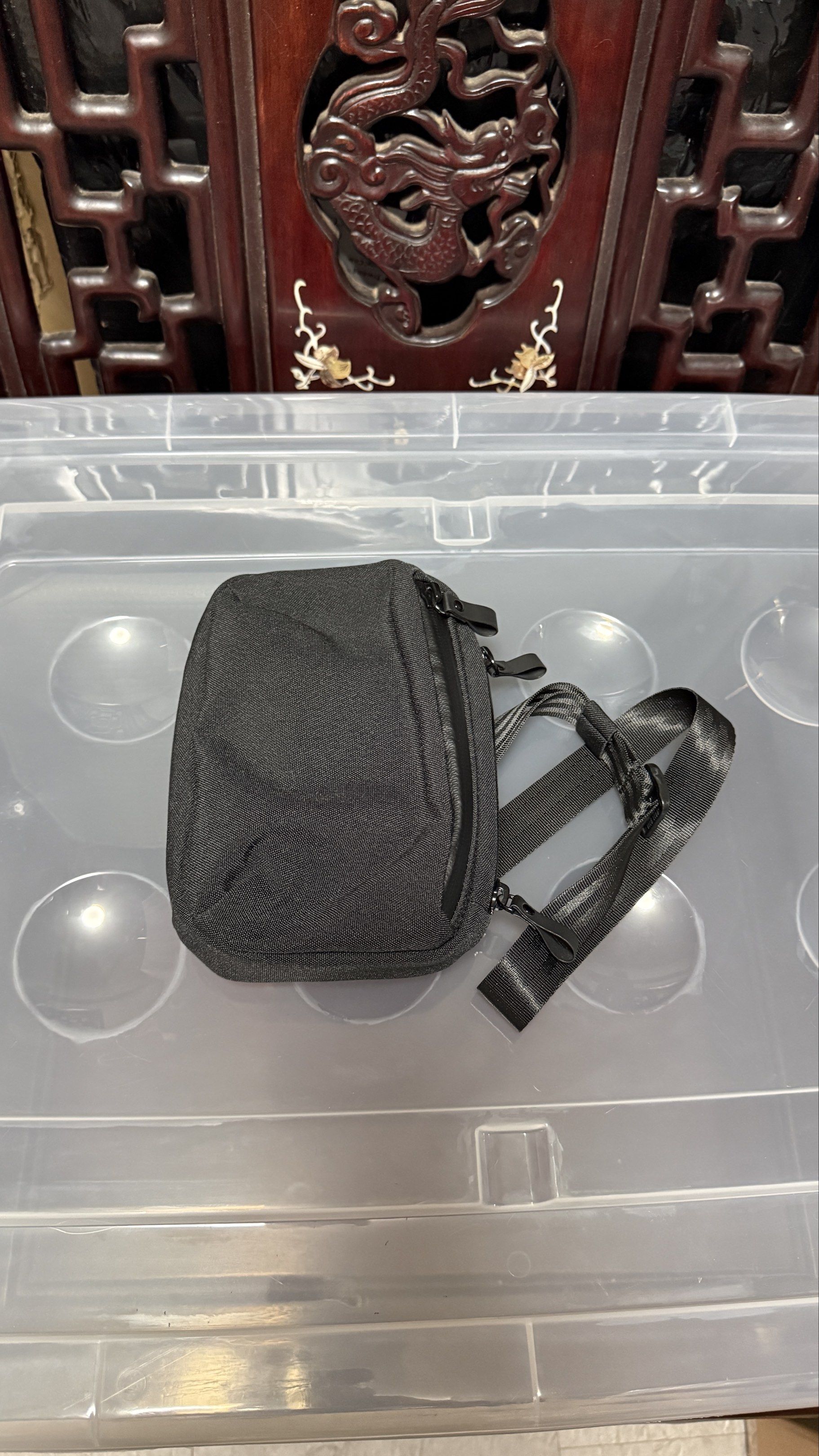 ALPAKA Metro Sling (V1), Men's Fashion, Bags, Sling Bags on Carousell