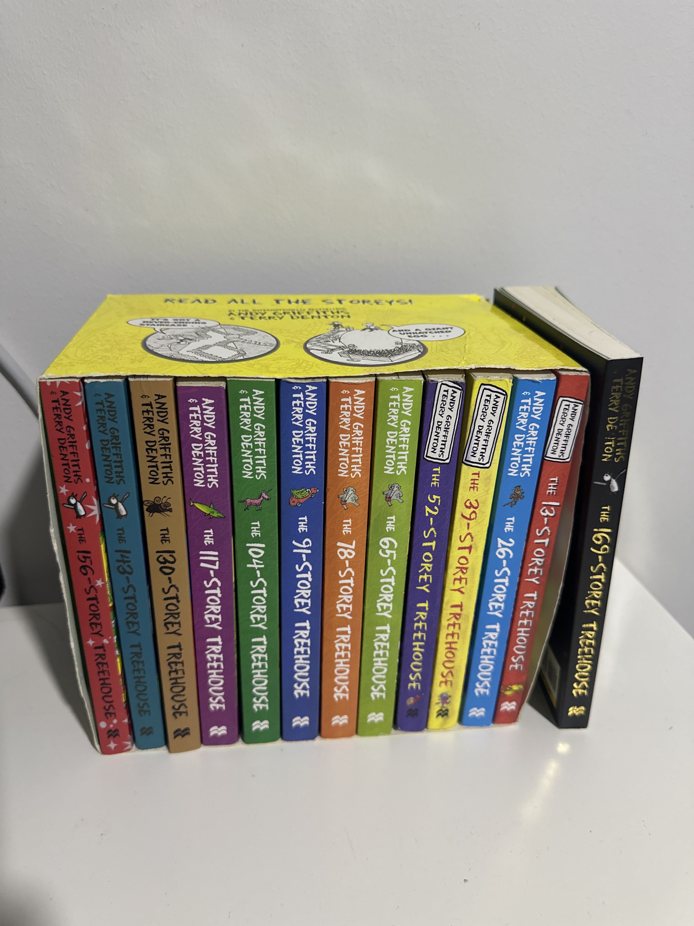 Andy Griffiths Treehouse Book Set, Hobbies & Toys, Books & Magazines ...