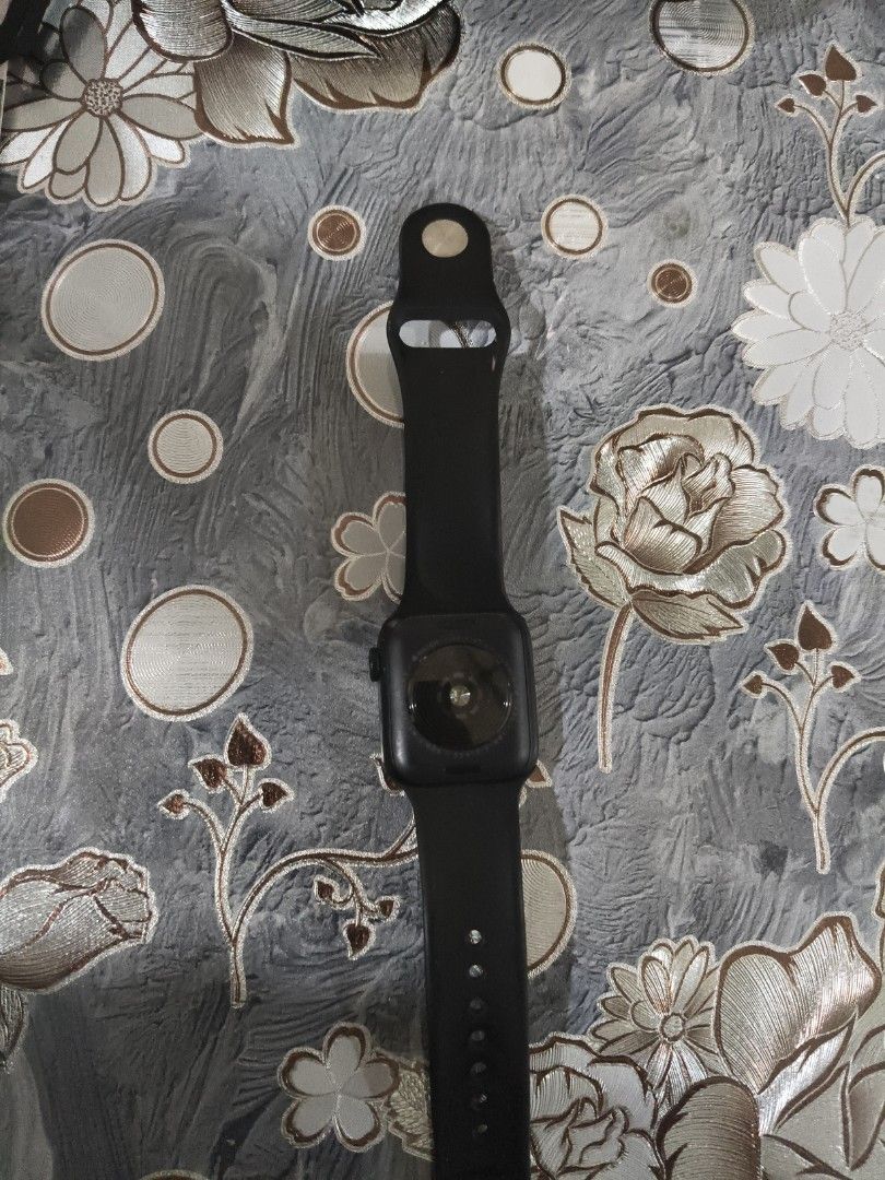 Apple Watch SE - Black, Mobile Phones & Gadgets, Wearables & Smart ...