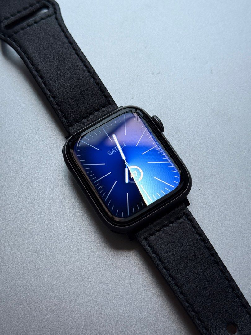 Apple Watch Series 4 - 44mm with Multiple Bands, Mobile Phones ...