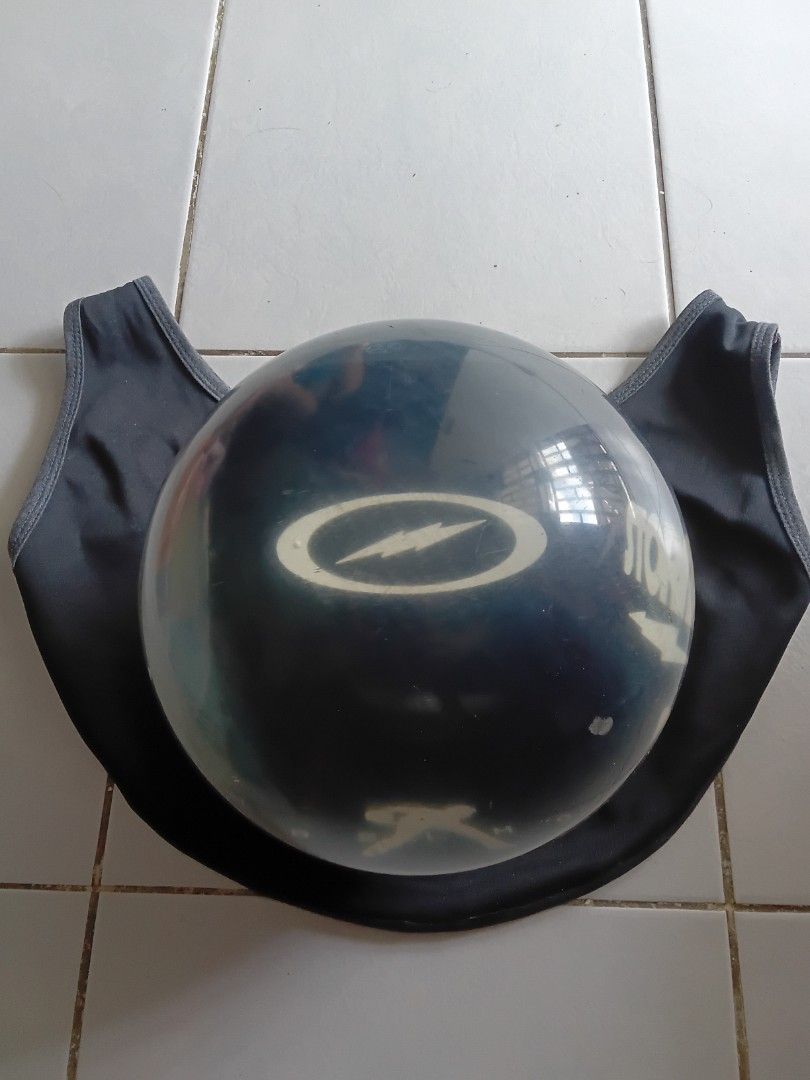 Bowling Ball Storm Clear Storm Belmo (Black), Sports Equipment, Sports ...