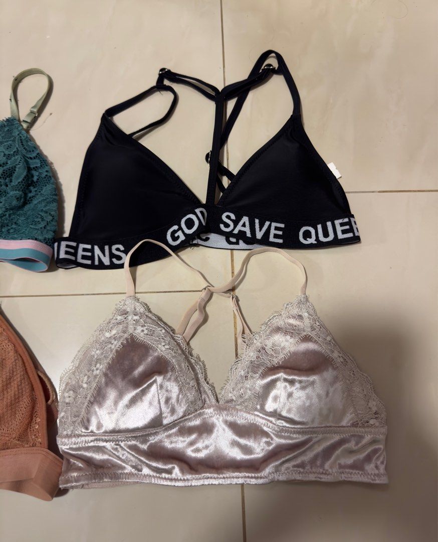 Bra bundle, Women's Fashion, New Undergarments & Loungewear on Carousell