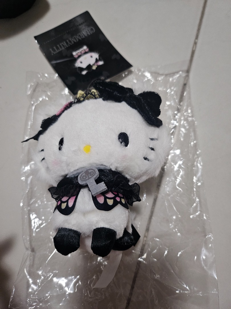 Charmmy Kitty Plush keychain - New with Tag, Hobbies & Toys, Toys ...
