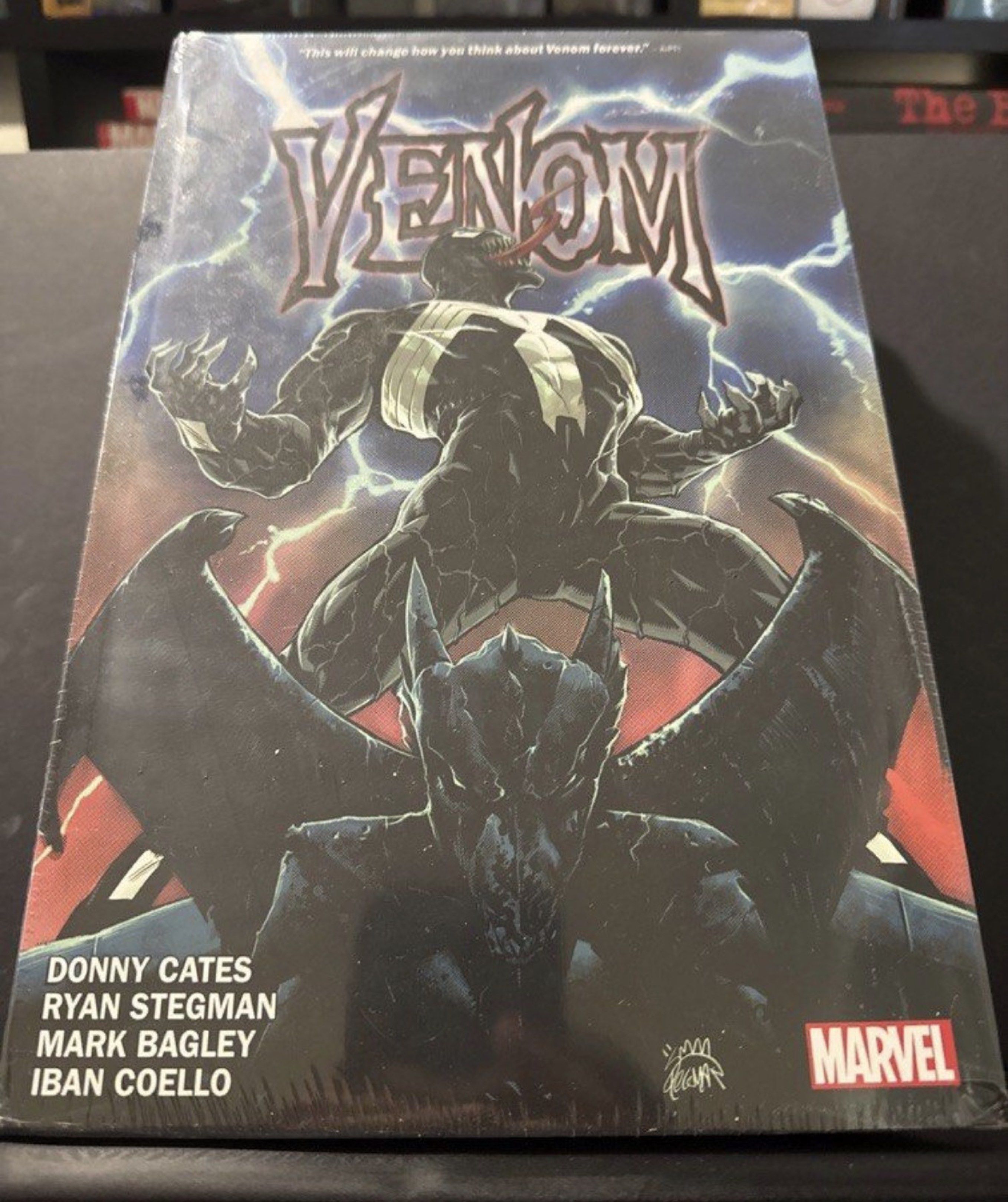 DC vs Marvel Omnibus & Venom Omnibus, Hobbies & Toys, Books & Magazines ...