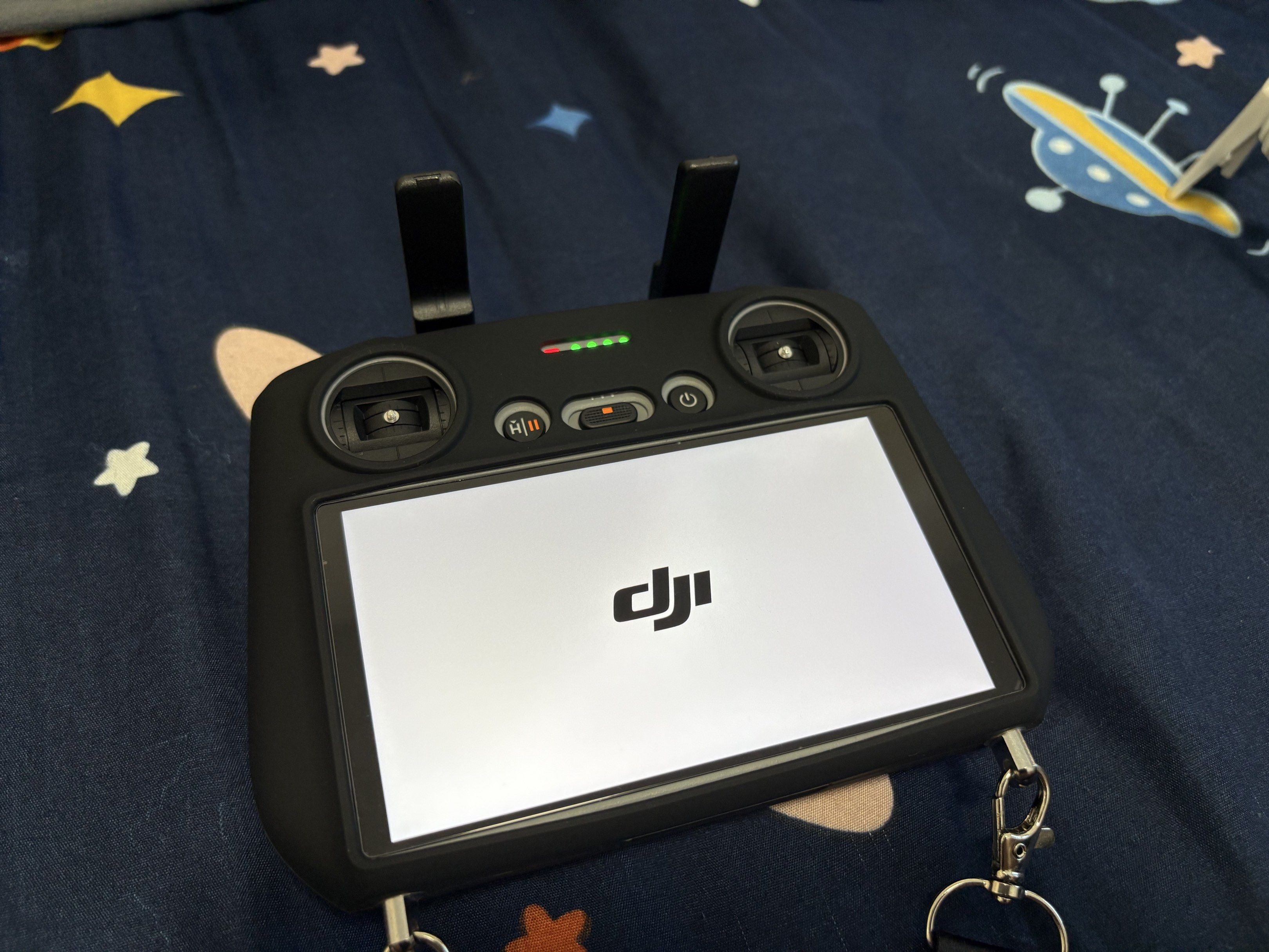 DJI Flip with full battery pack - used 3 Times only, Photography ...
