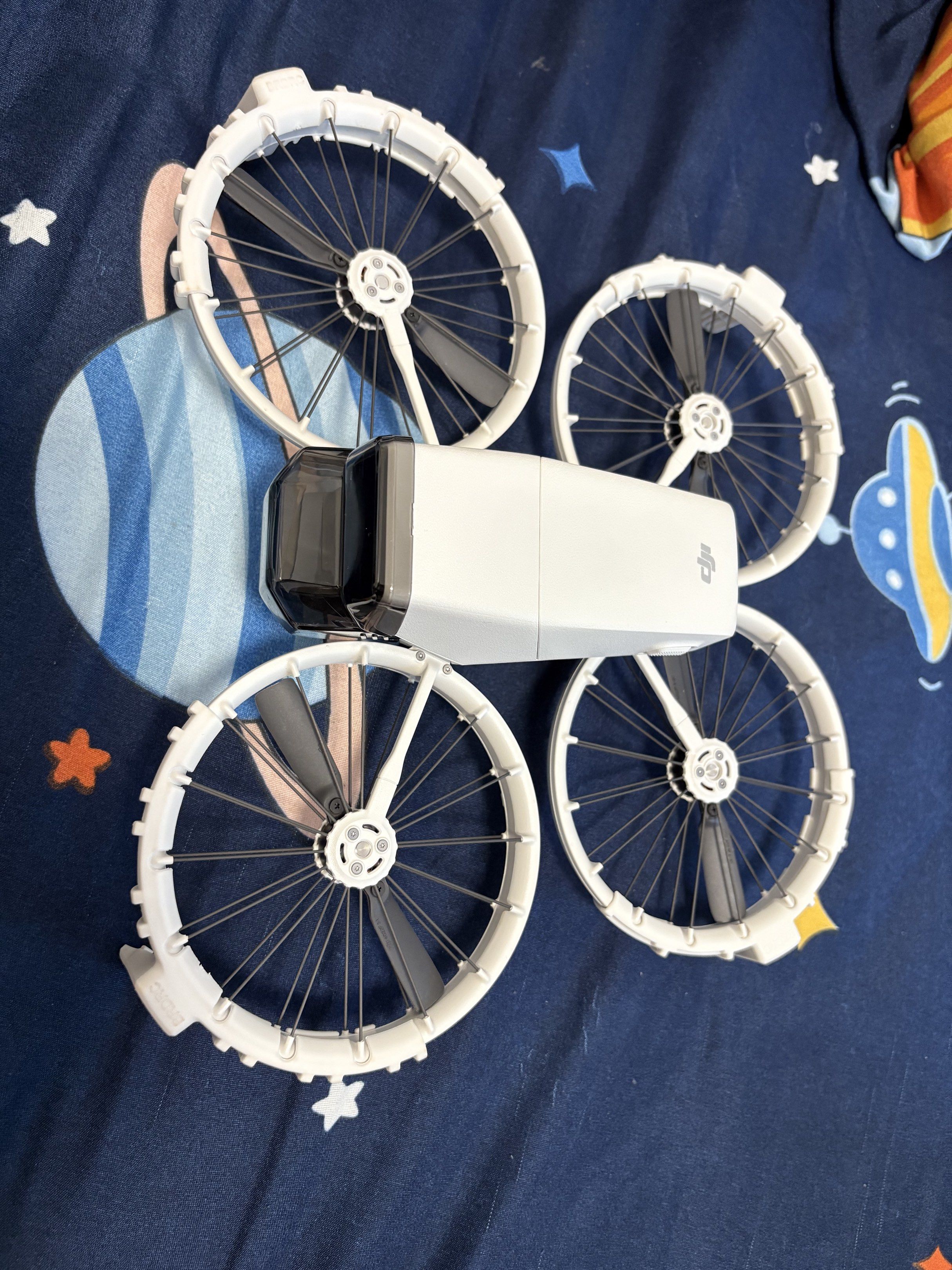 DJI Flip with full battery pack - used 3 Times only, Photography ...