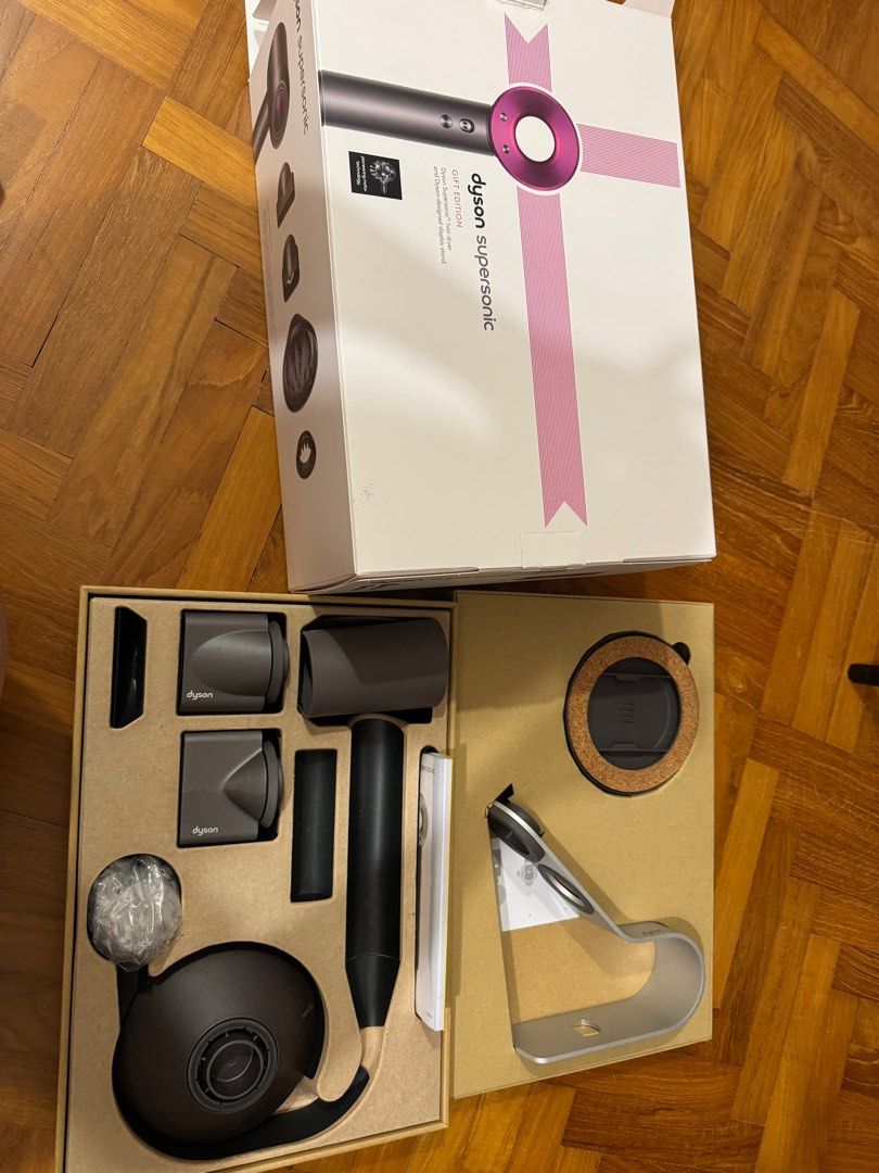 Dyson supersonic stand & attachments only, Beauty & Personal Care, Hair ...