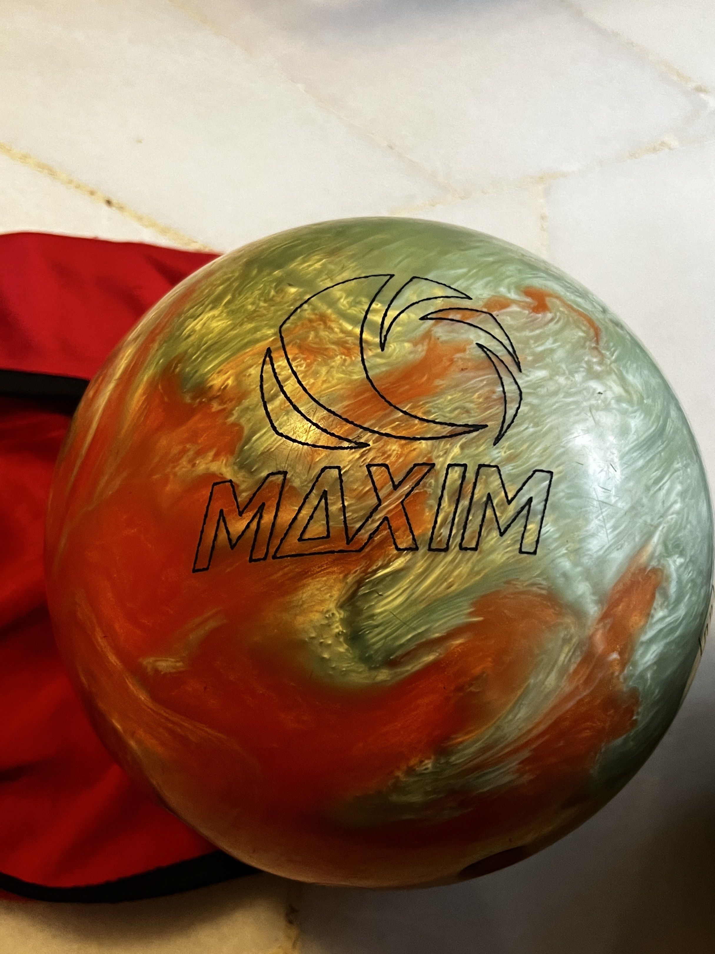 Ebonite Maxim Bowling Ball, Sports Equipment, Sports & Games, Billiards ...