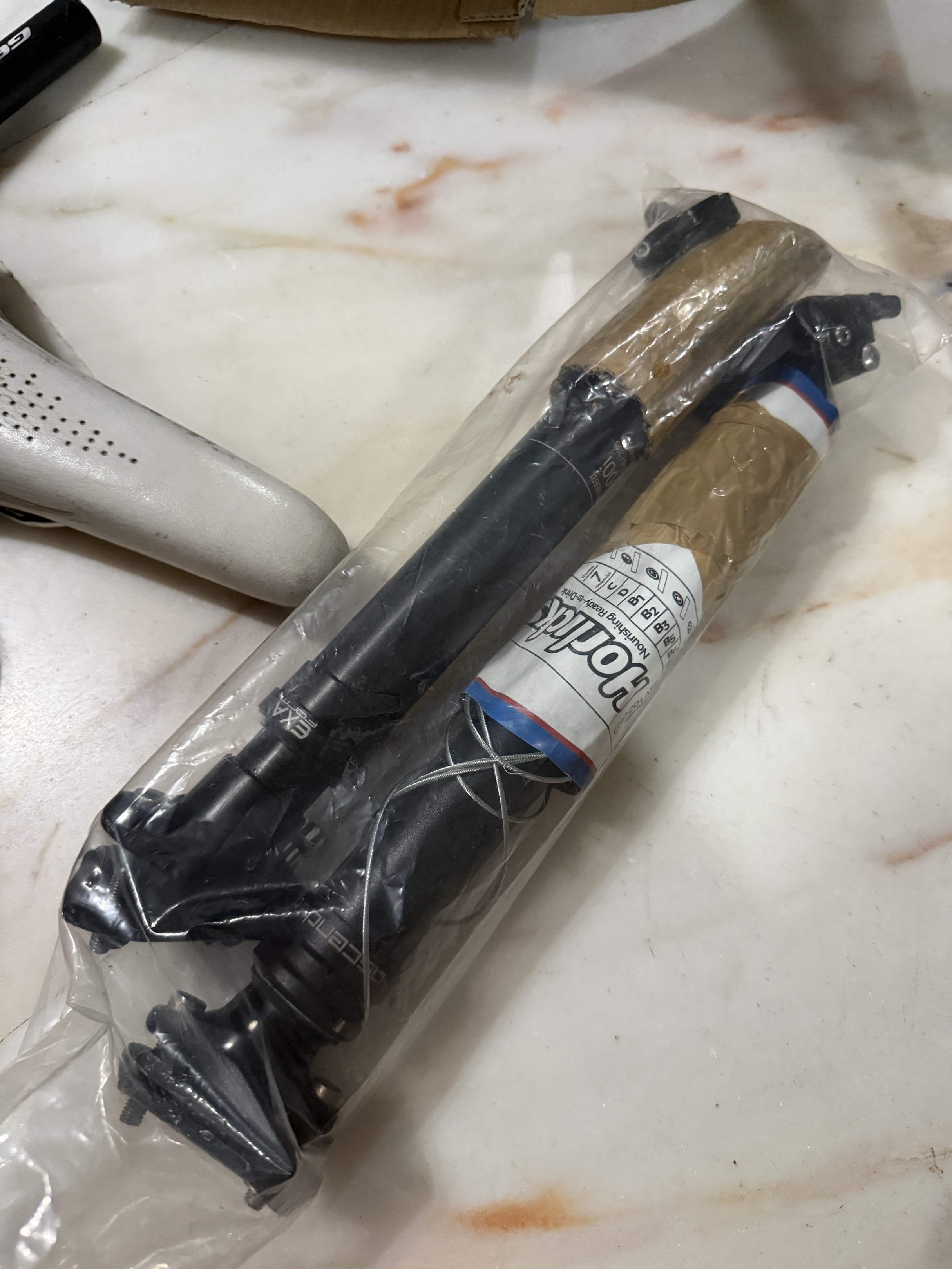 EXA Form and Ascend Dropper Seatpost 31.6mm, Sports Equipment, Bicycles ...