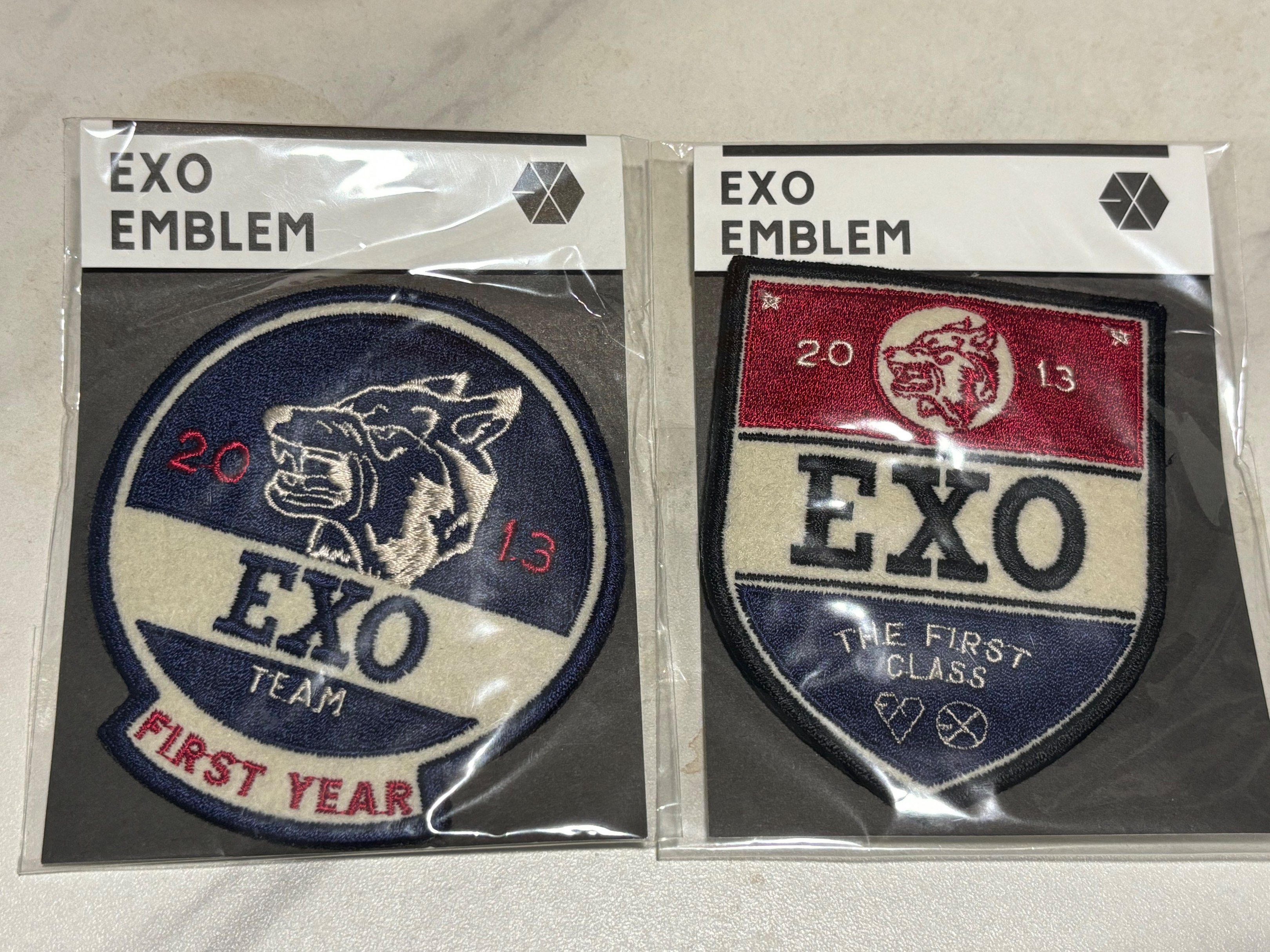 EXO XOXO Official Merchandise Emblem Pin, Hobbies & Toys, Memorabilia ...