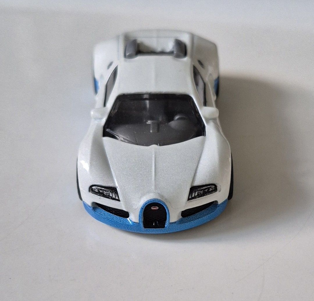 Hot Wheels Bugatti Veyron Toy Car, Hobbies & Toys, Toys & Games on ...