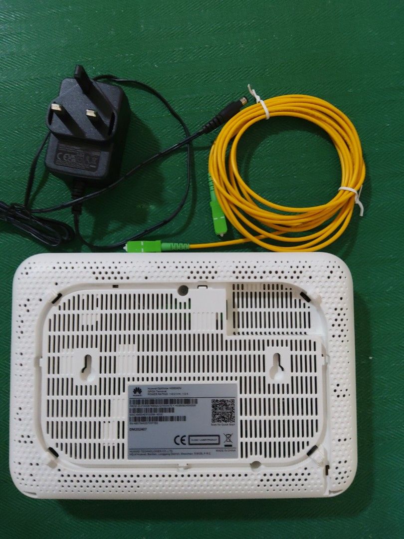 Huawei Fiber Optic Router OptiXstar HG8240N GPON Terminal, Computers ...