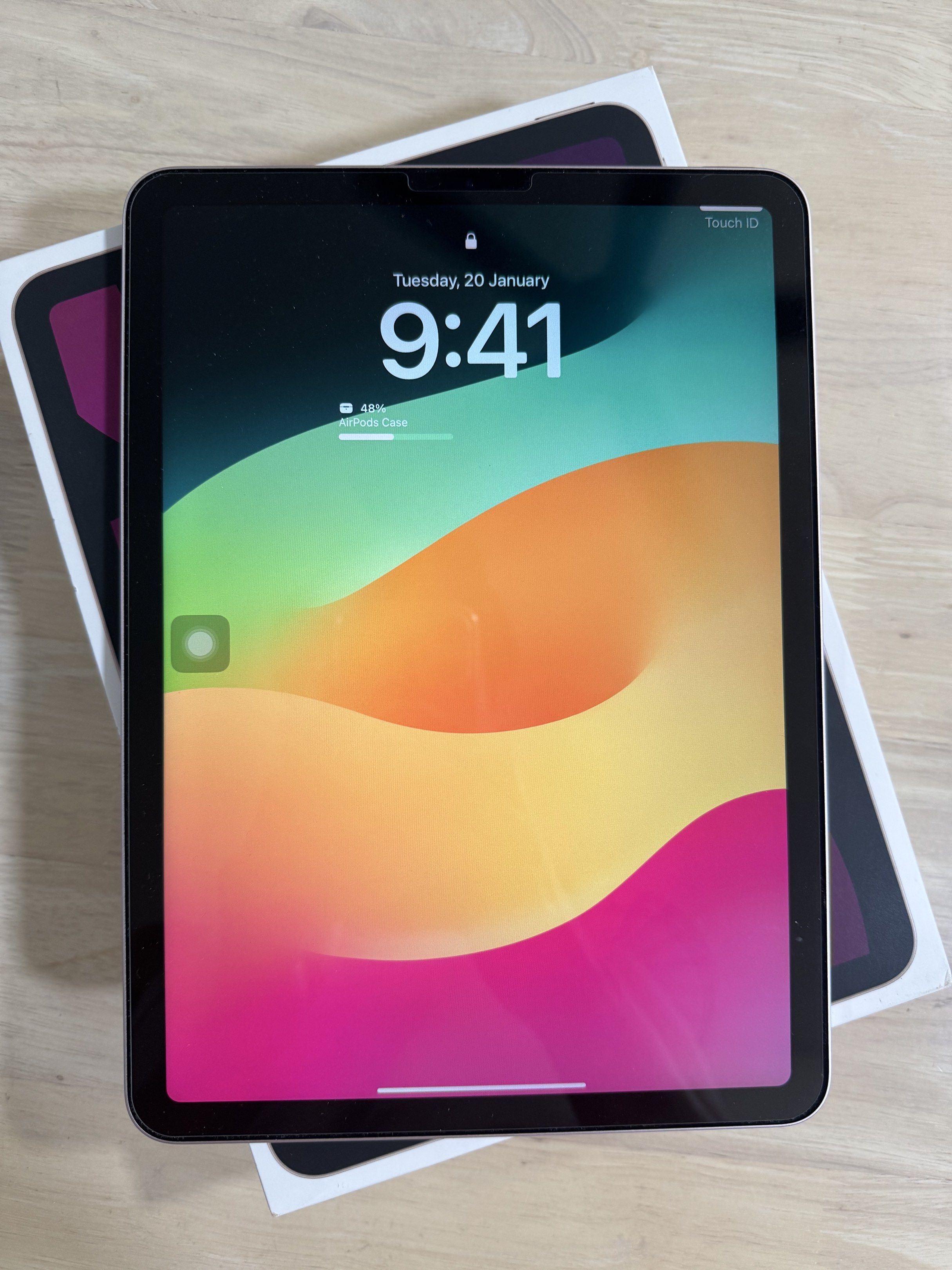 iPad Air 5th Gen WiFi, Mobile Phones & Gadgets, Tablets, iPad on Carousell