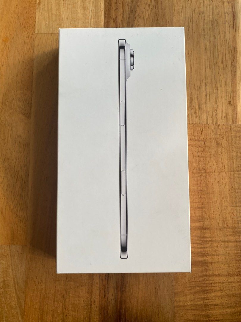 iPhone Air Cloud White 256GB, Mobile Phones & Gadgets, Mobile Phones ...