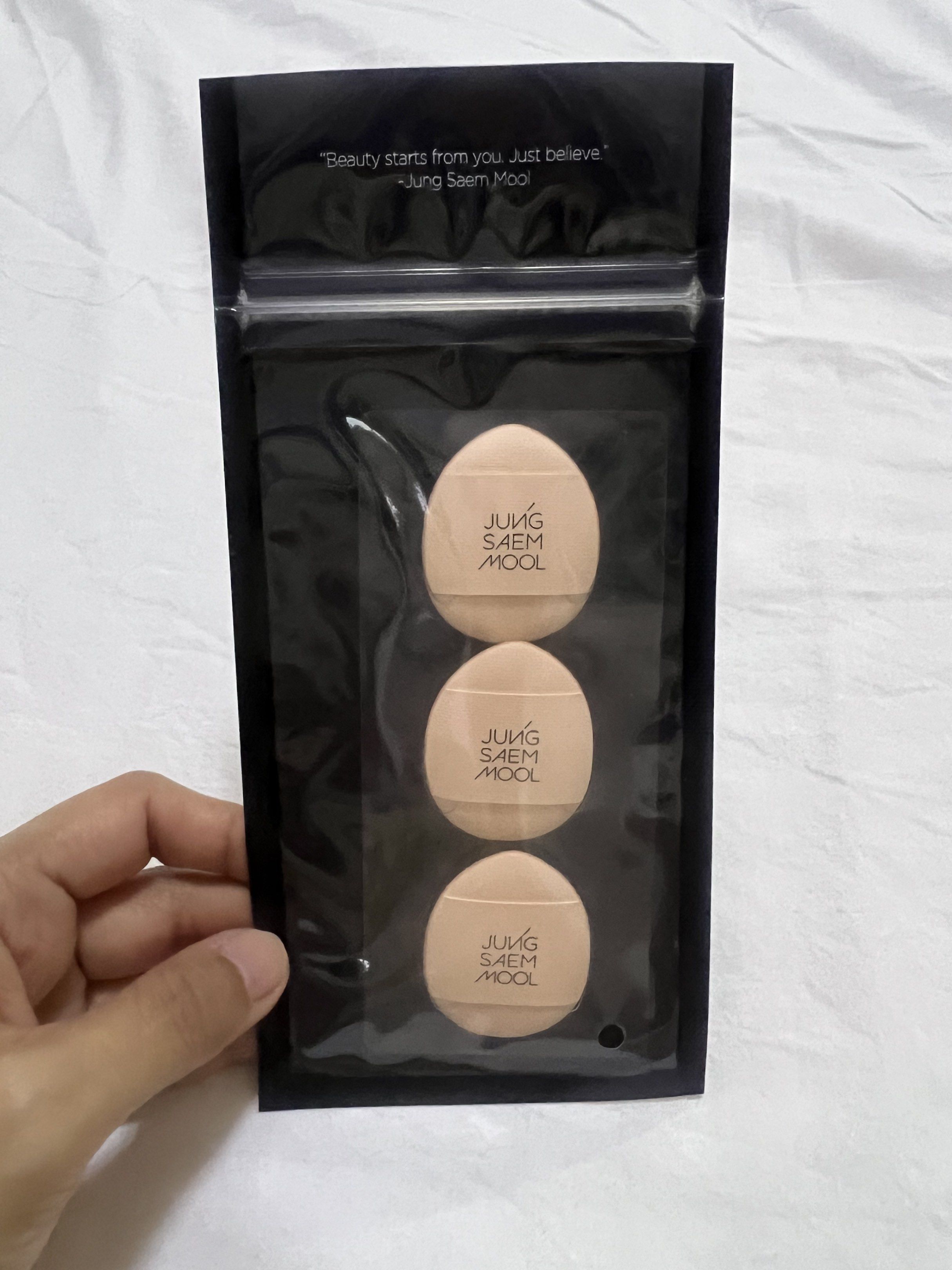 Jung Saem Mool Skinny-tap Puff, Beauty & Personal Care, Face, Makeup ...