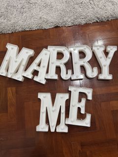 Light Up Letters - MARRY ME, Hobbies & Toys, Occasions & Party Supplies ...