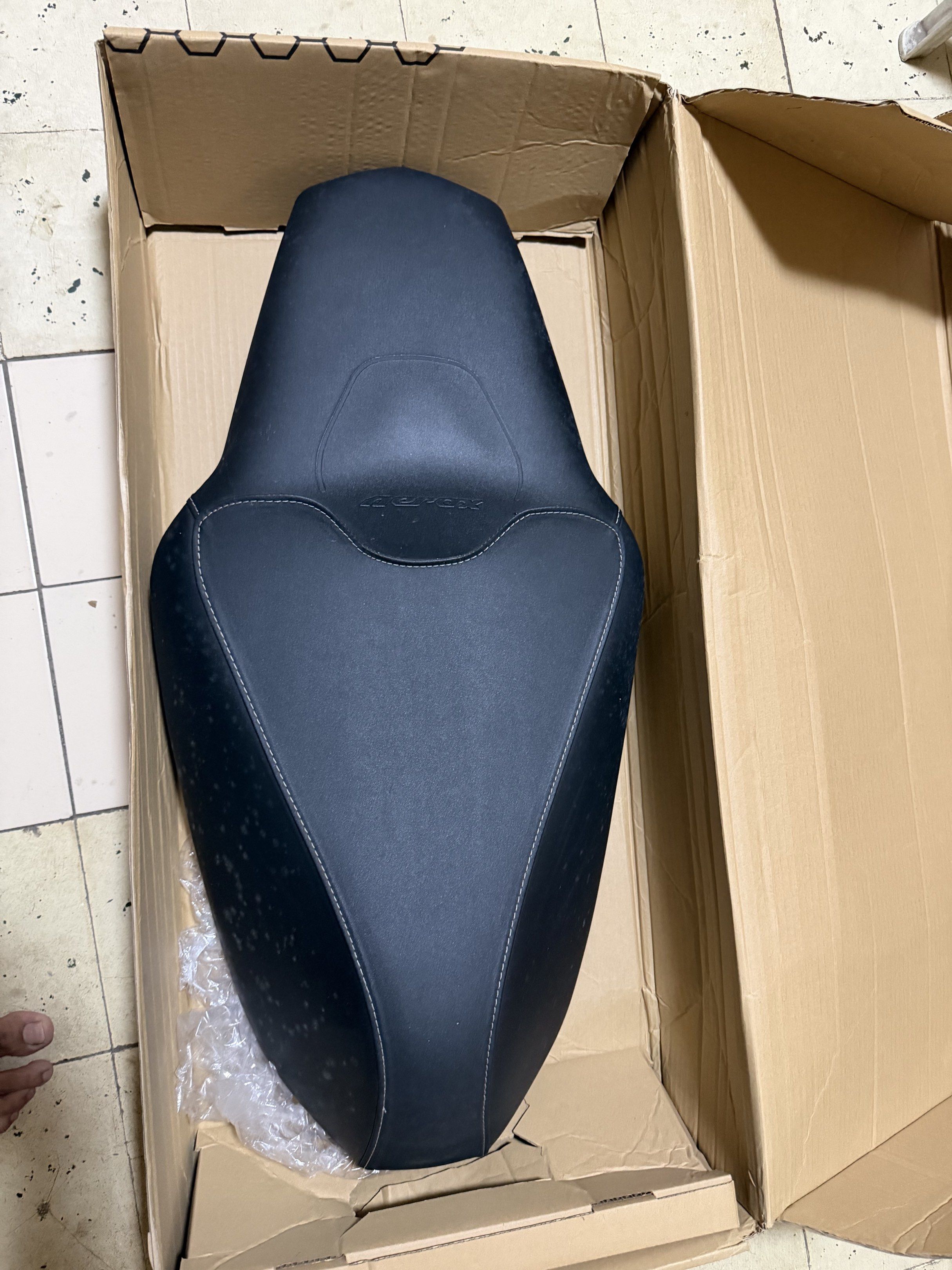 Motorcycle Seat aerox v2, Motorbikes, Motorbike Parts & Accessories ...