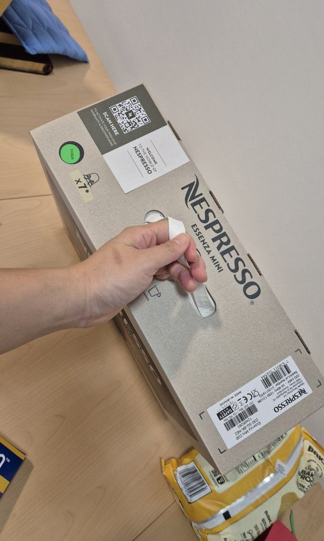 Nespresso Essenza Mini Piano Black Coffee Machine, TV & Home Appliances ...