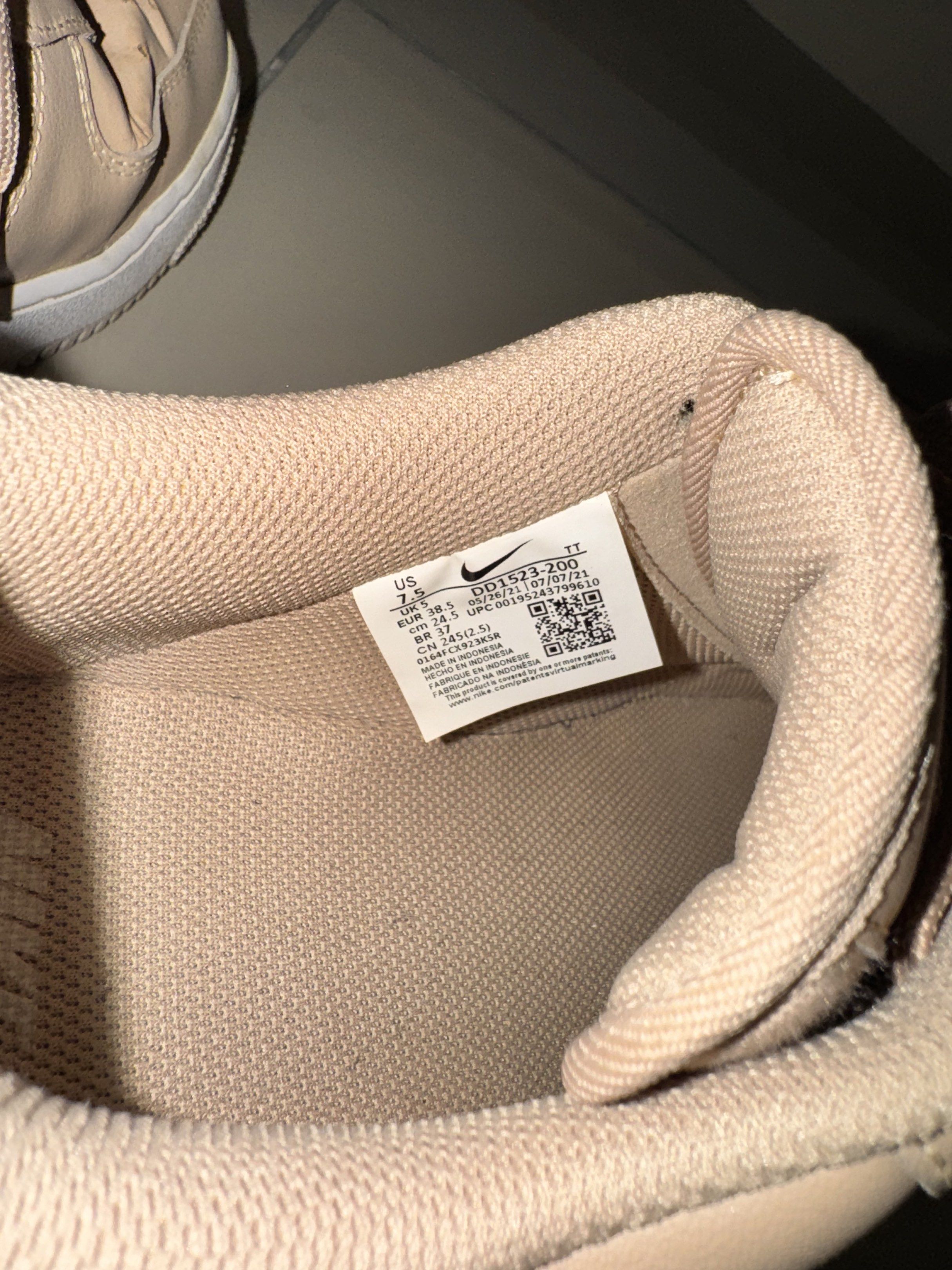 Nike Air Force 1 Low, Women's Fashion, Footwear, Sneakers on Carousell