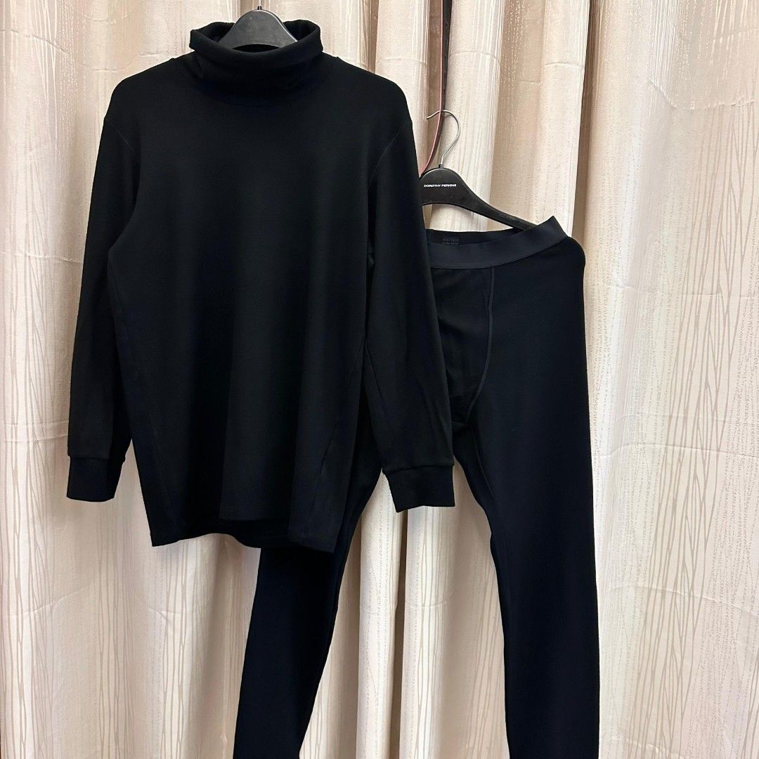 (One Set) Uniqlo HEATTECH ULTRA WARM Tight and T-Shirt Turtle Neck (M ...