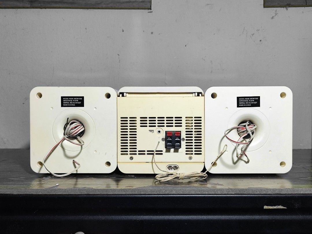 Philips Micro Hifi System. Multimedia Speaker. CD Player With USB ...