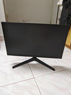 Samsung SyncMaster 740N Monitor, Computers & Tech, Desktops on Carousell