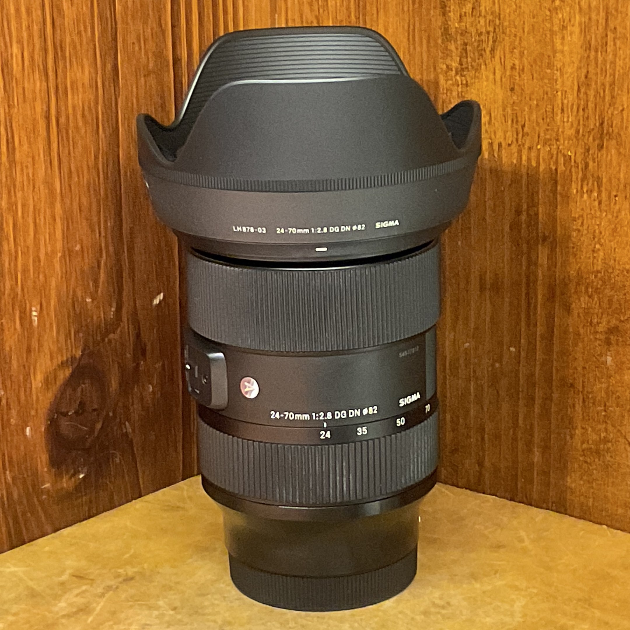 Sigma 24-70 F2.8 L- Mount (54577812), Photography, Lens & Kits on Carousell