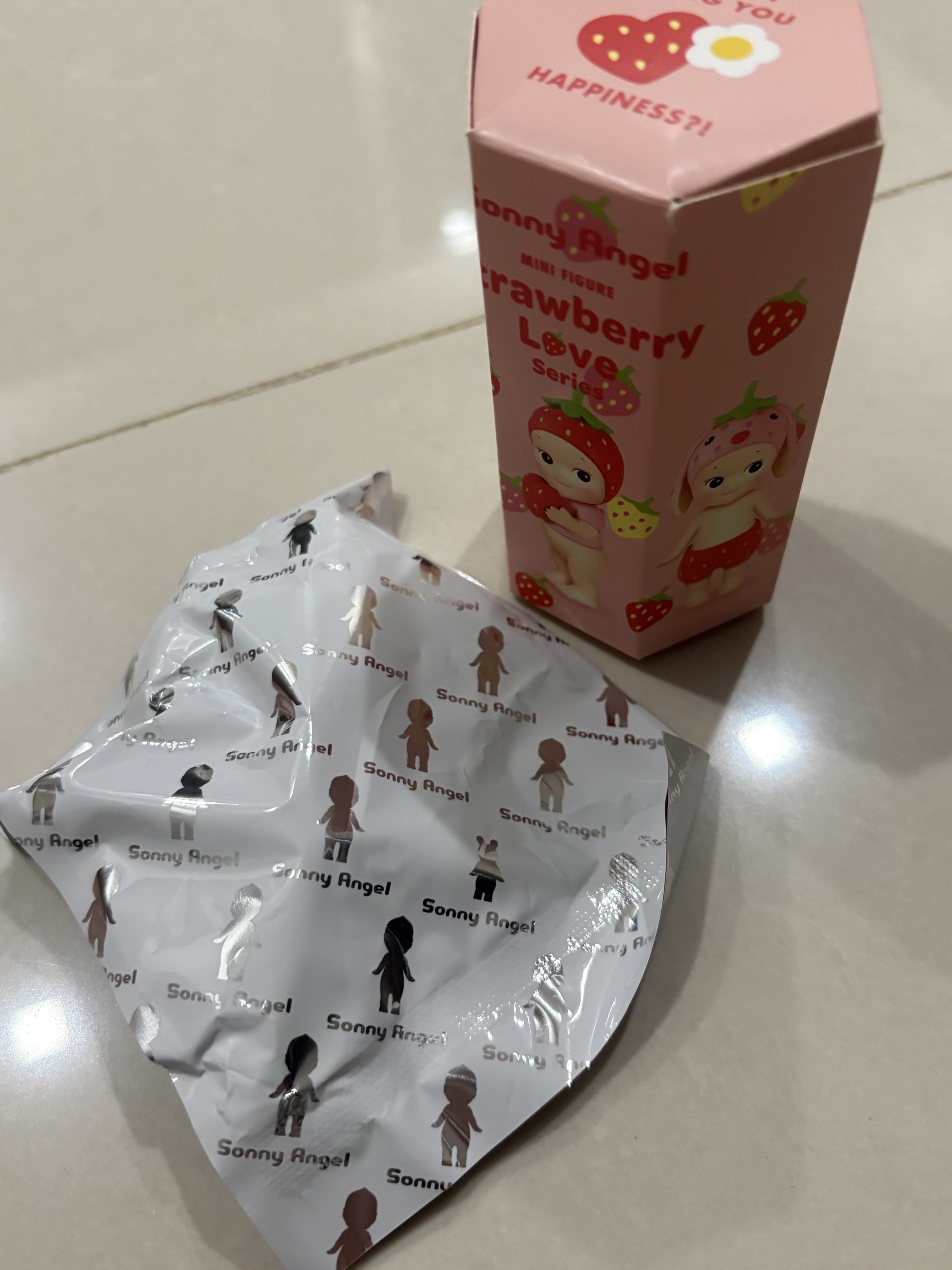 WTT Sonny Angel Strawberry Love Series - Blind Box, Hobbies & Toys ...
