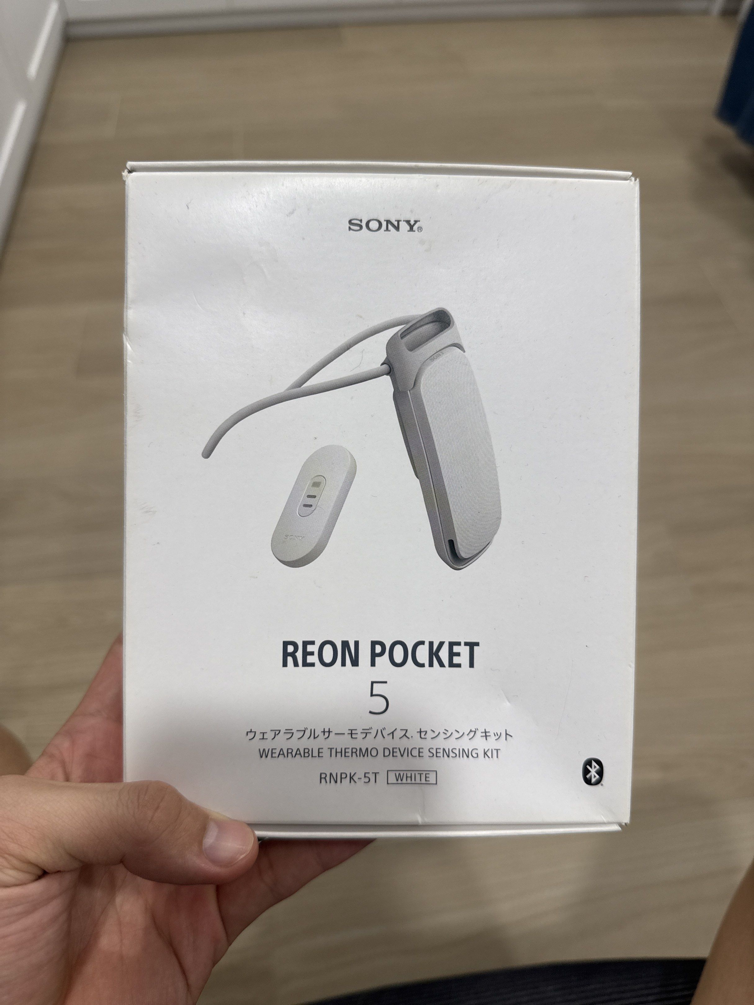 Sony REON POCKET 5 Wearable Thermo Device - White, Mobile Phones ...