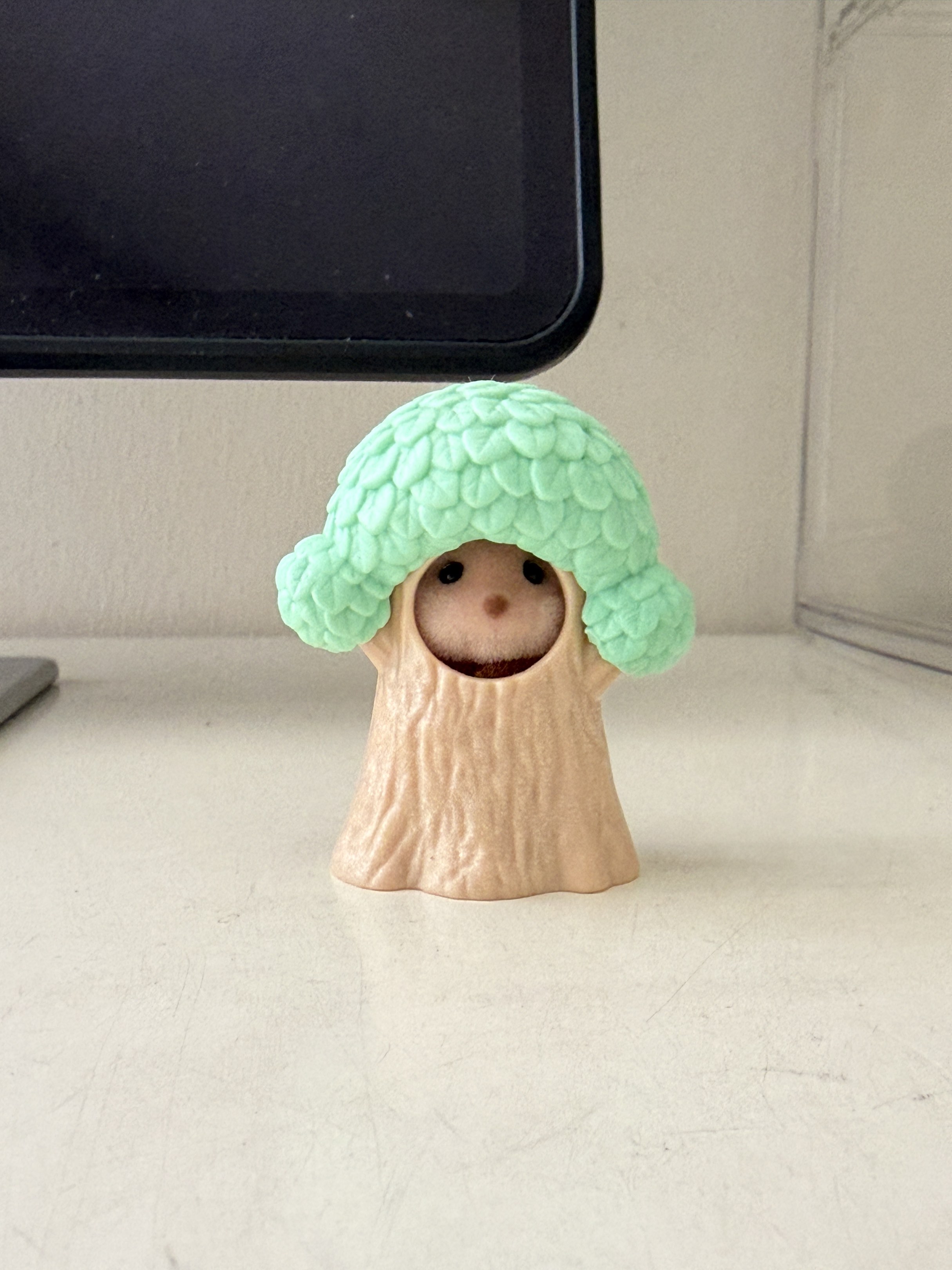 Sylvanian Families Otter in Tree House, Hobbies & Toys, Toys & Games on ...