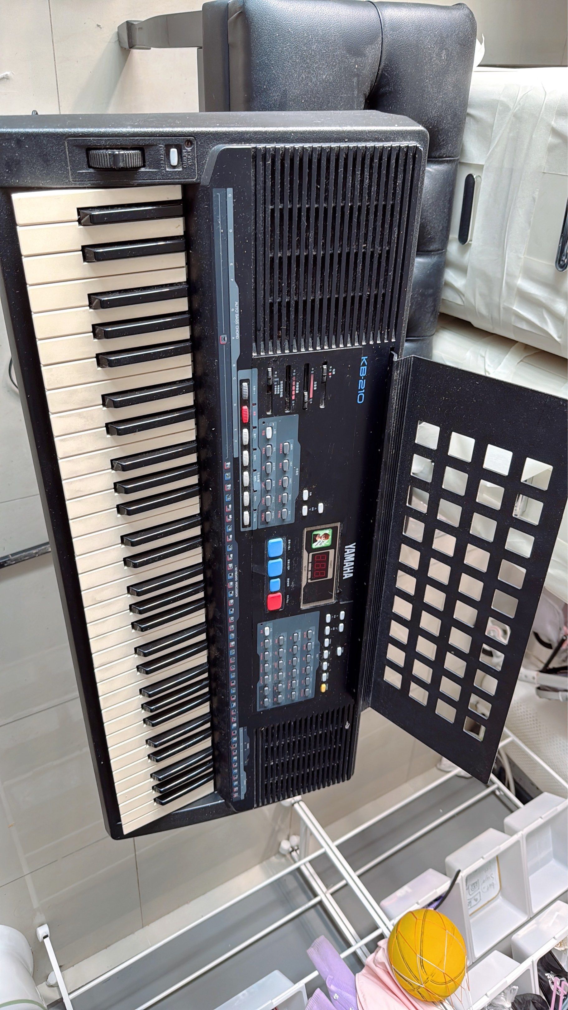 Yamaha electronic keyboard, Hobbies & Toys, Musical Instruments on ...