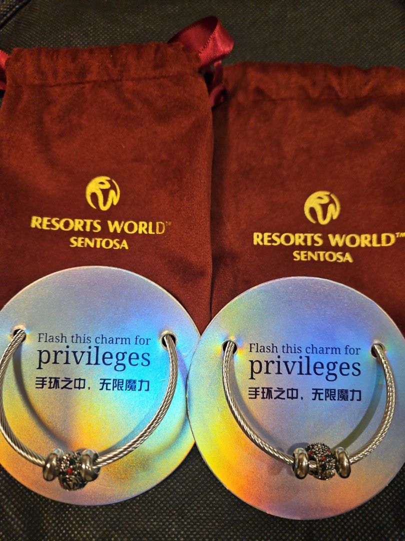 2x Resorts World Sentosa RWS Charm Bracelet, Hobbies & Toys ...