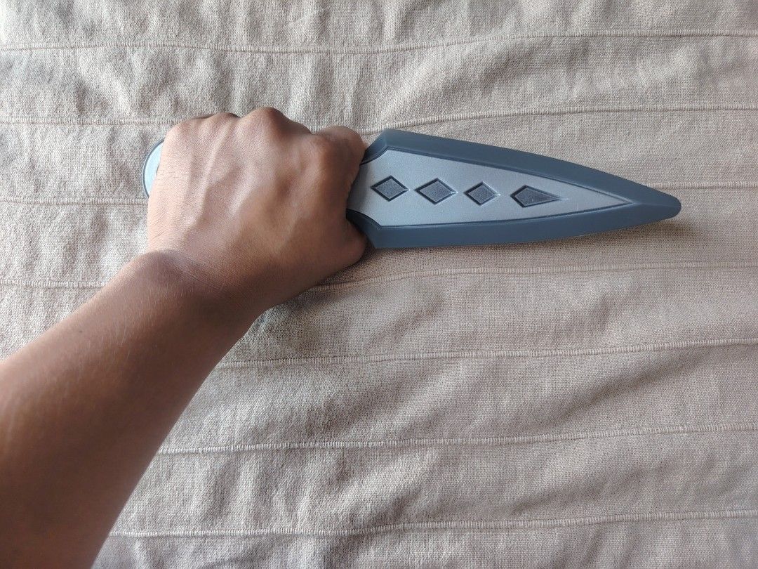 #Apex Legend. Wrath Heirloom Kunai, Hobbies & Toys, Collectibles ...