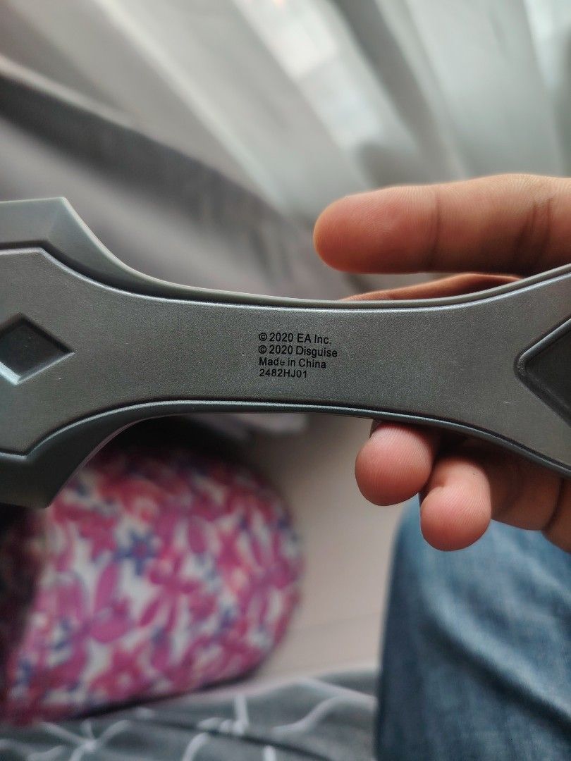 #Apex Legend. Wrath Heirloom Kunai, Hobbies & Toys, Collectibles ...